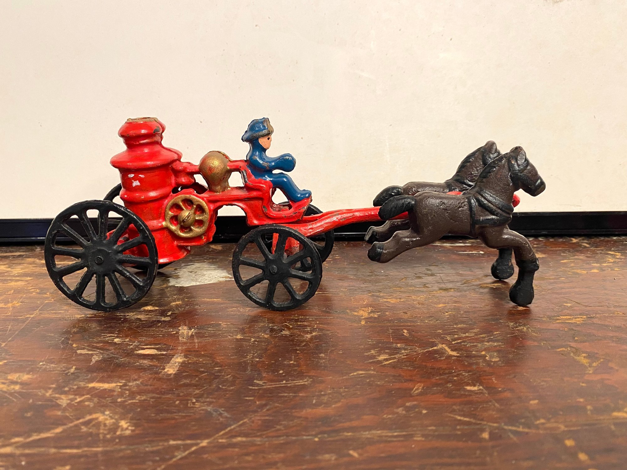 Cast Iron Fire Pump Wagon #14226 | Auctionninja.com