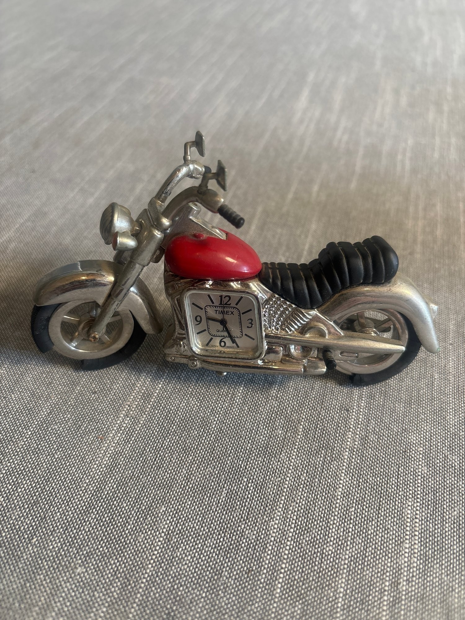 Timex Motorcycle Clock #2187331 | Auctionninja.com
