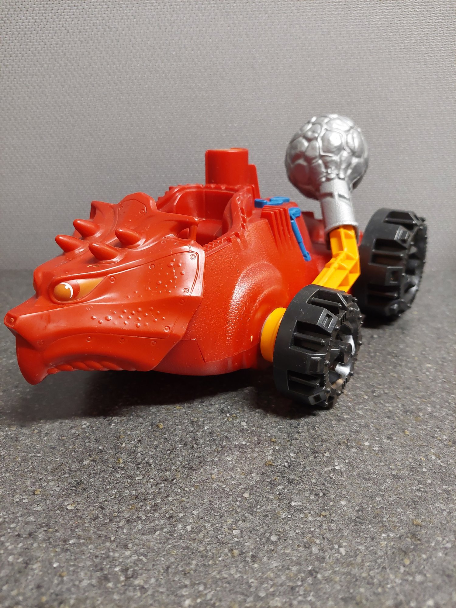 1984 MASTERS OF THE UNIVERSE BASHASAURUS #13796 | Auctionninja.com