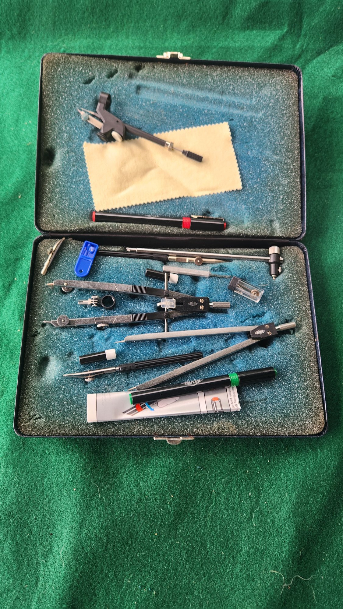 Alvin Compass Set #4060 | Auctionninja.com