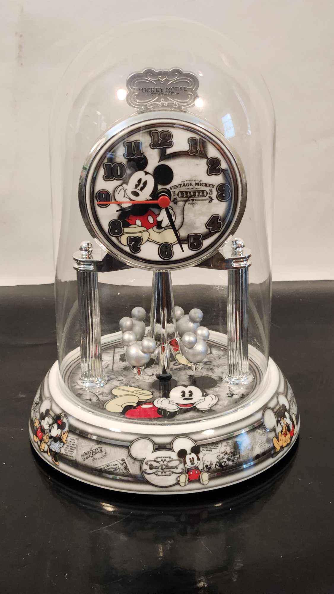 Mickey Mouse Anniversary Clock #5662 | Auctionninja.com