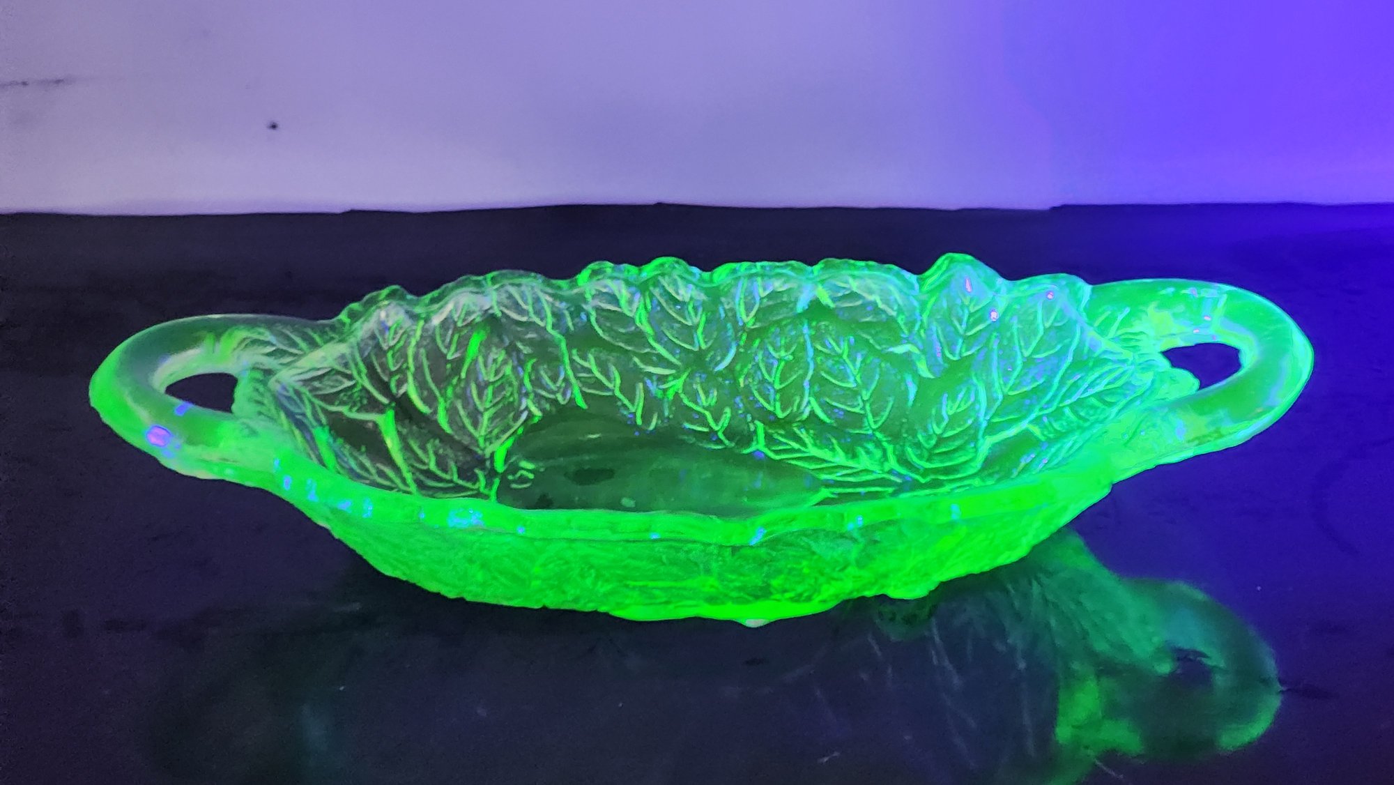 Vintage Uranium Glass Candy Dish #10709 | Auctionninja.com