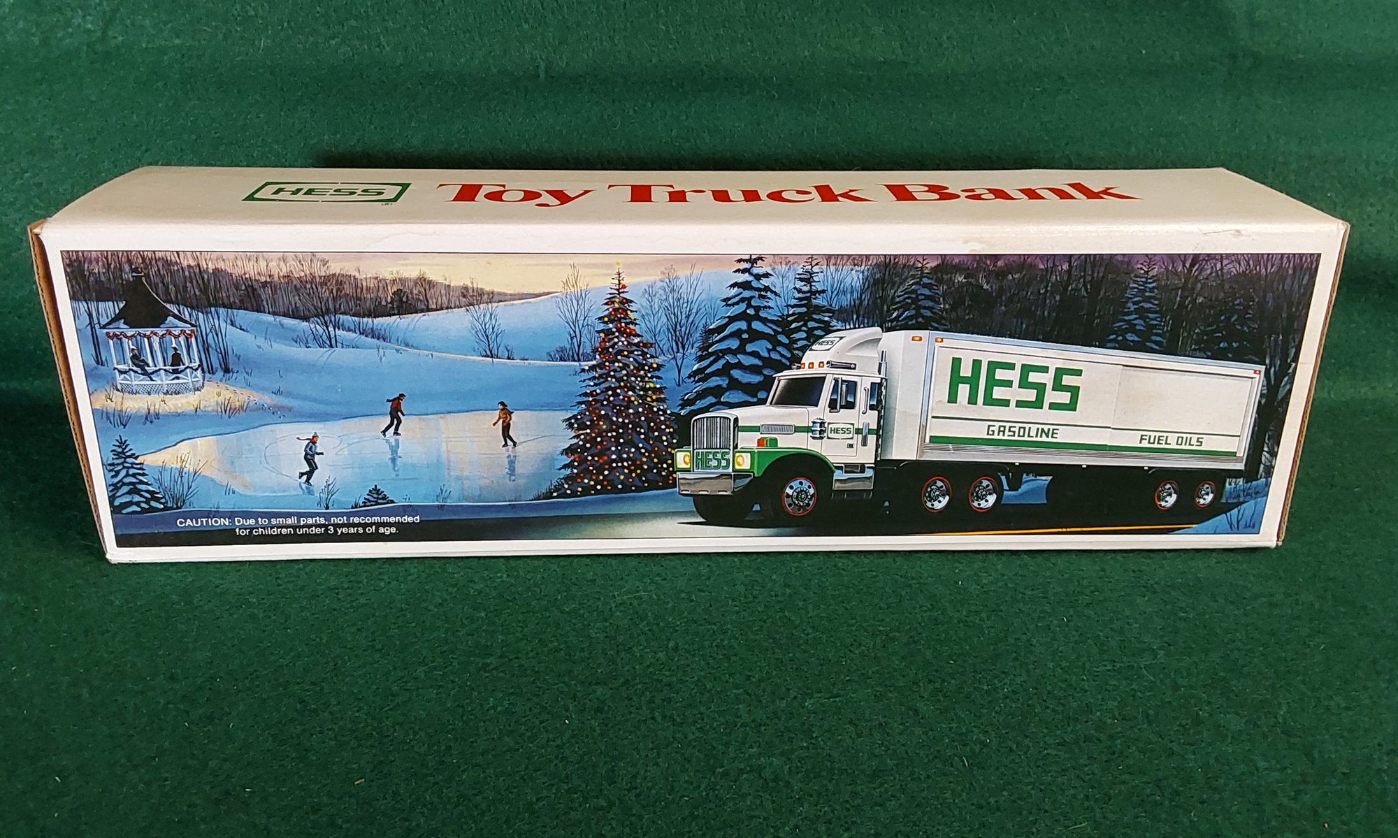 BRAND NEW IN BOX HESS TRACTOR TRAILER TRUCK #13811 | Auctionninja.com