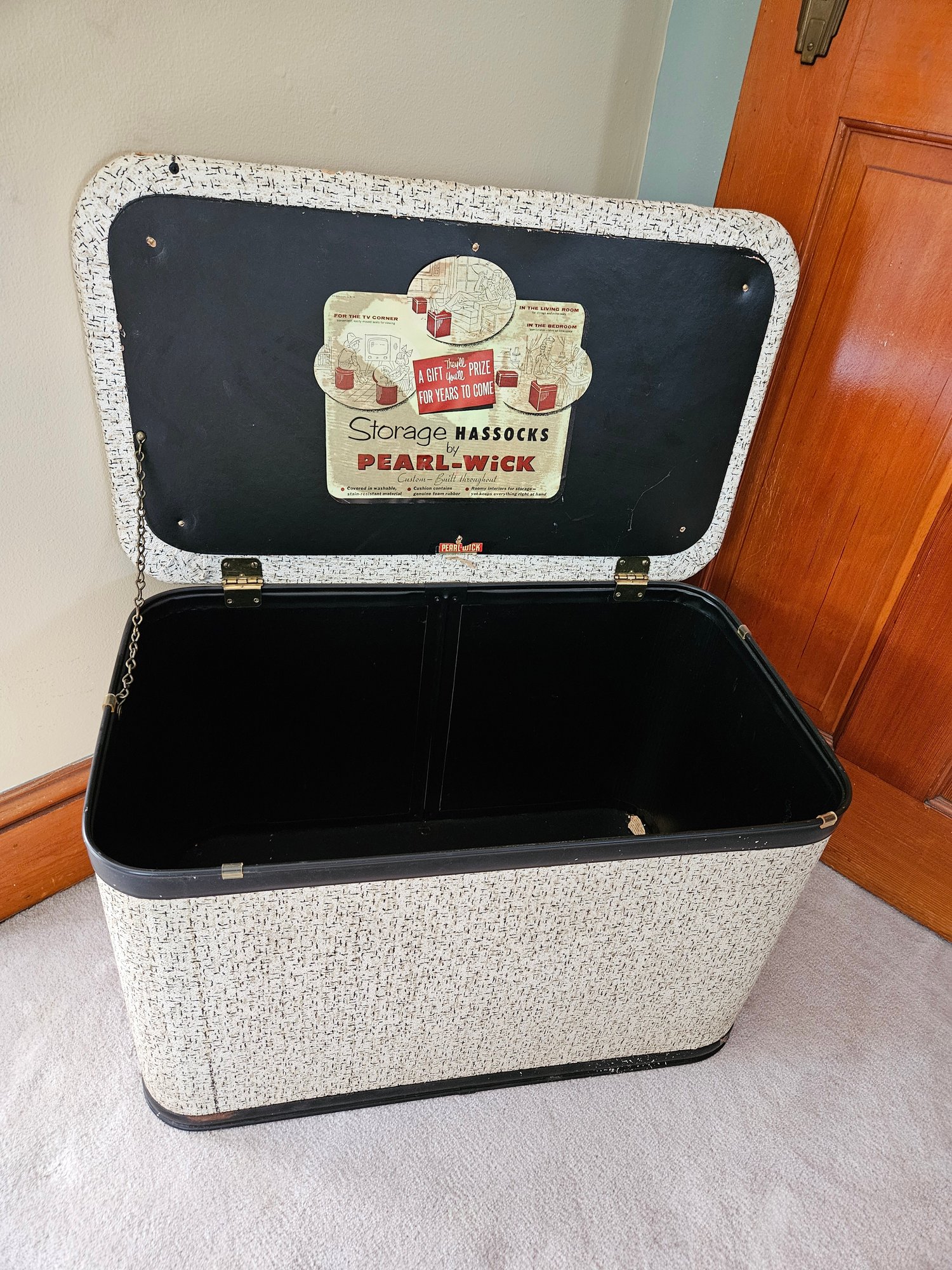 1 Of 2 - Vintage Storage Hassock - 25x15x15H #19614 | Auctionninja.com
