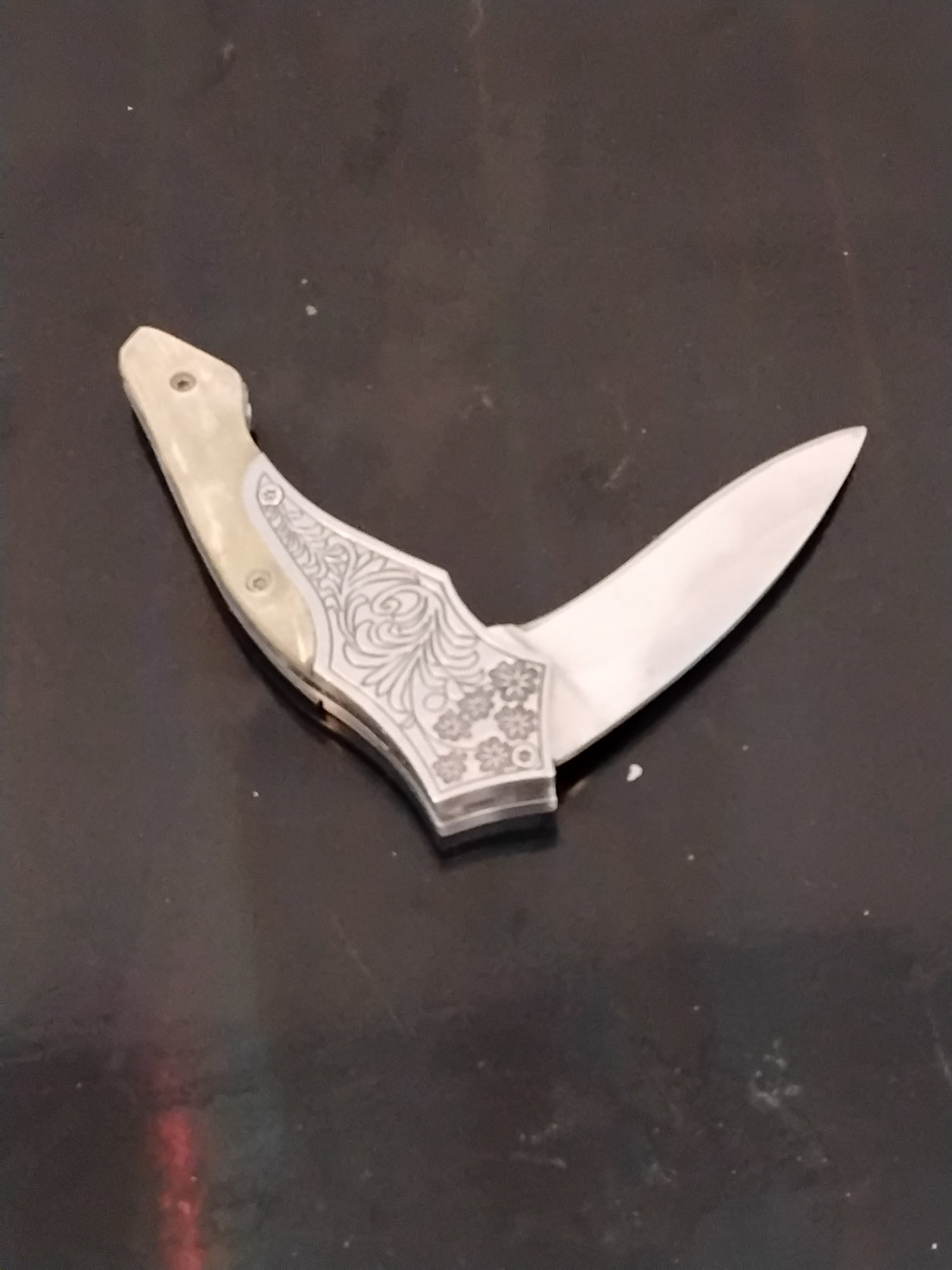 Pocket Knife #18524 | Auctionninja.com