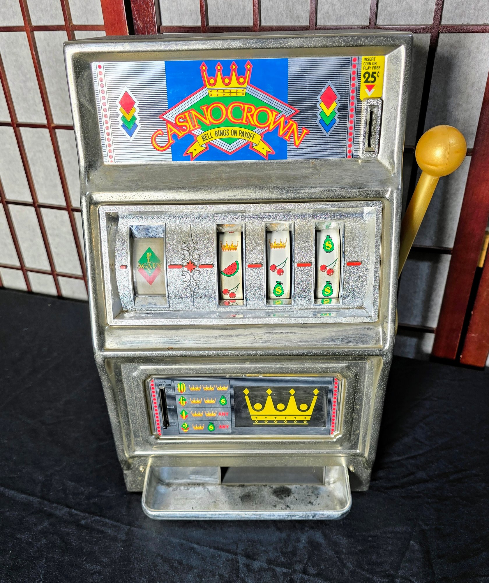 Casino Crown Jackpot Slot Machine Novelty 25 Cent #2033542 ...
