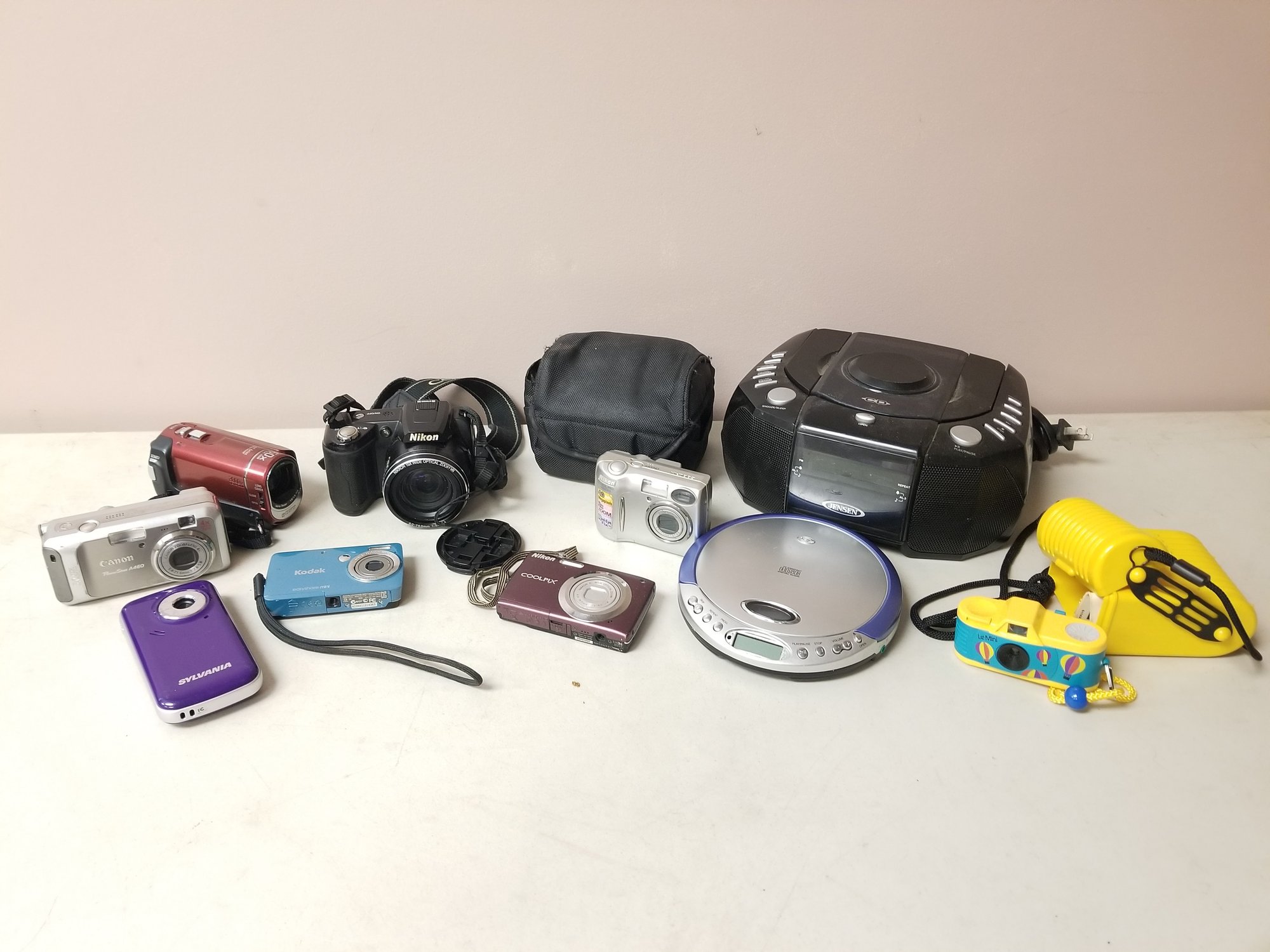 Vintage Retro Cameras, Portable CD Player & Boom Box Radio-Jensen ...
