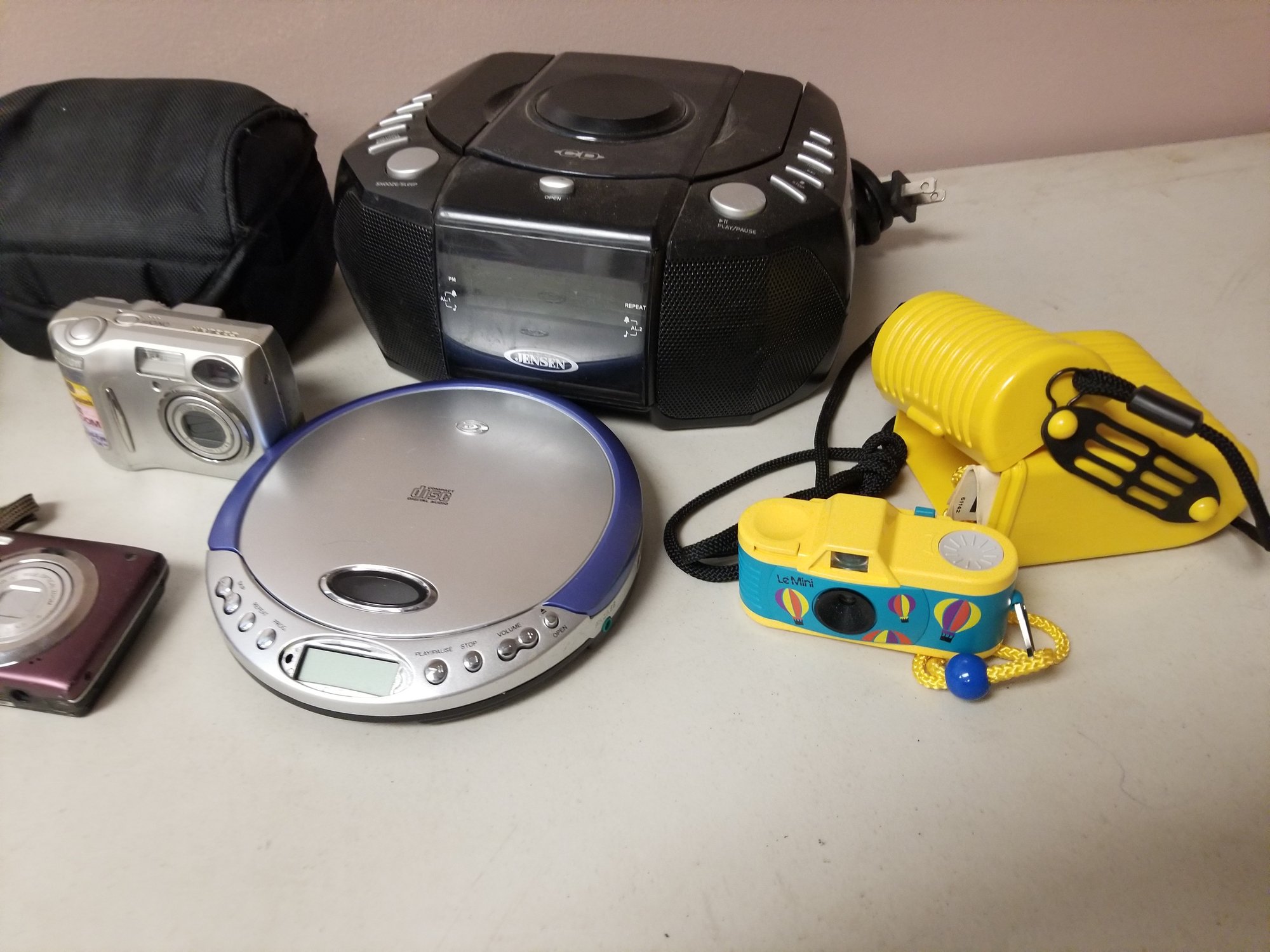 Vintage Retro Cameras, Portable CD Player & Boom Box Radio-Jensen ...