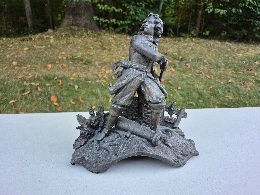 Antique Gentleman With A Musket Statue #2186086 | Auctionninja.com
