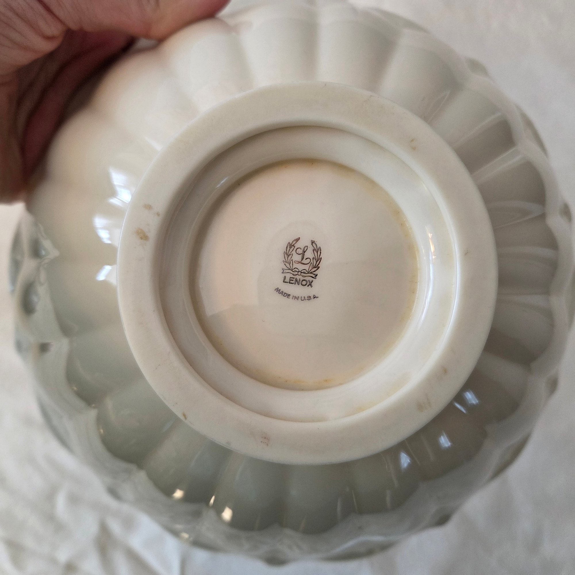 Lenox Fluted Porcelain Pedestal Bowl (2 Of 2) #2264217 | Auctionninja.com