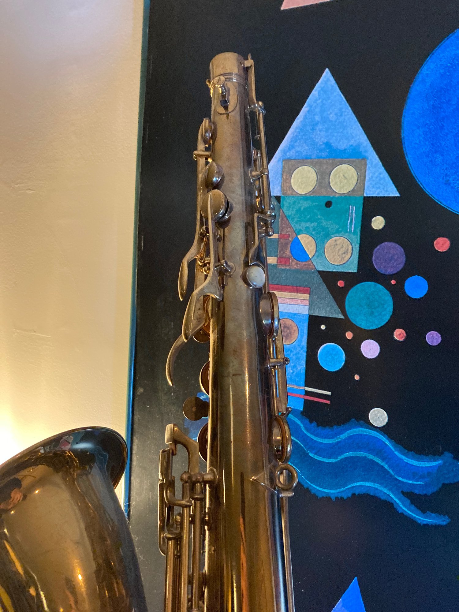 Vintage CONN Saxophone With Hard Case #2030710 | Auctionninja.com