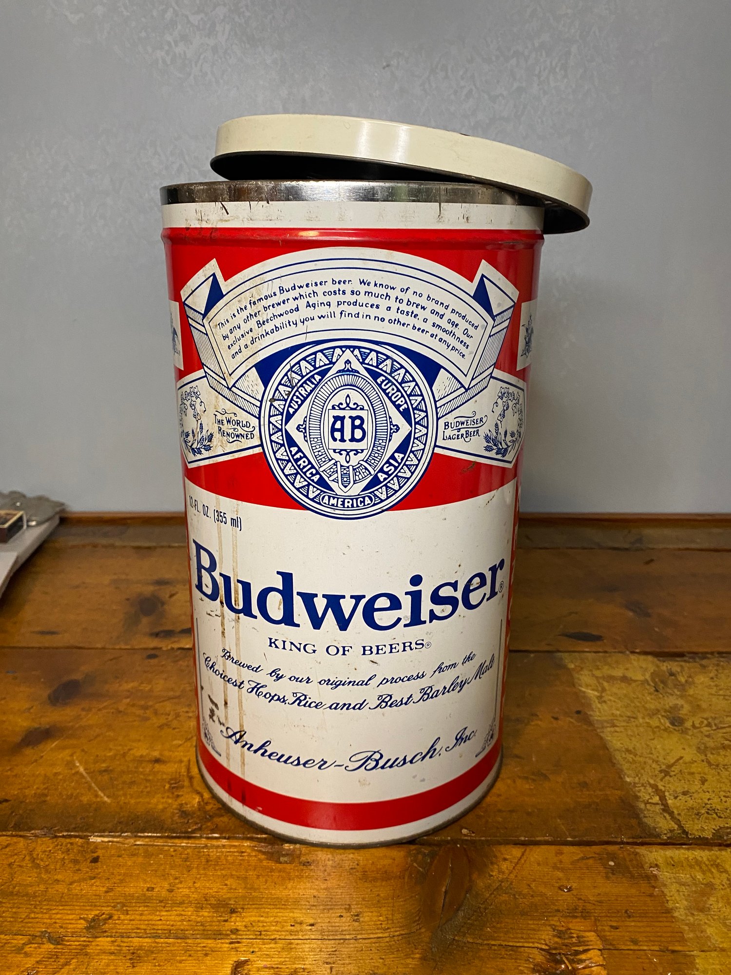 BUDWEISER Beer Storage Trash Can With Lid #12865 | Auctionninja.com