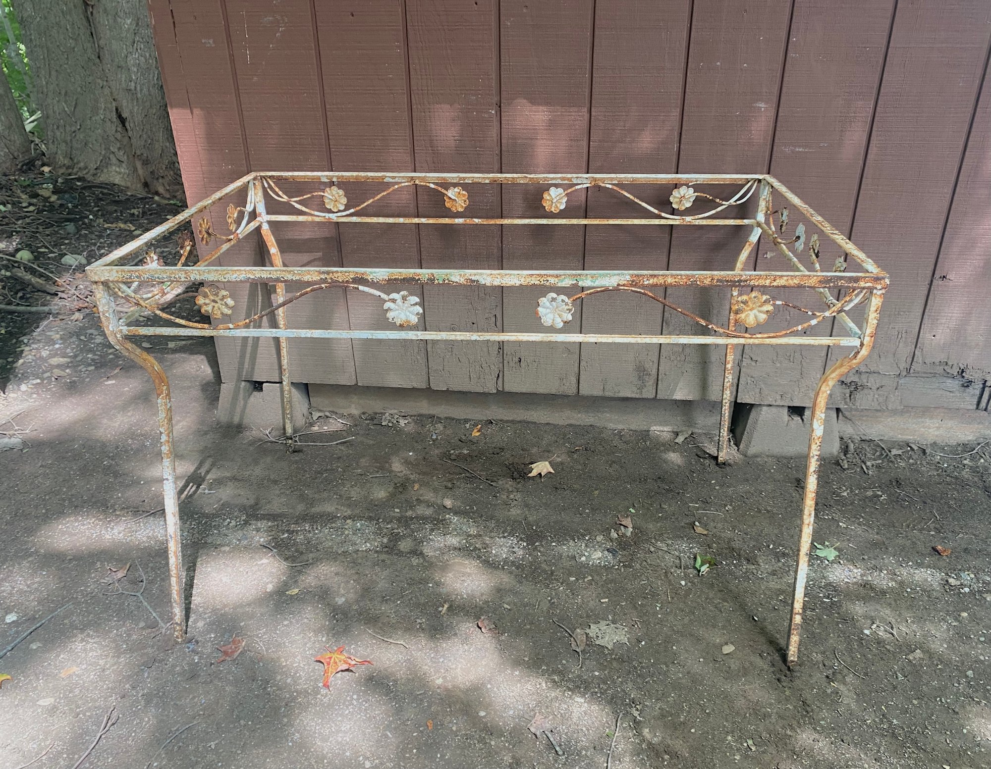 Vintage Metal Flower Table Frame- Project Piece #6411 | Auctionninja.com