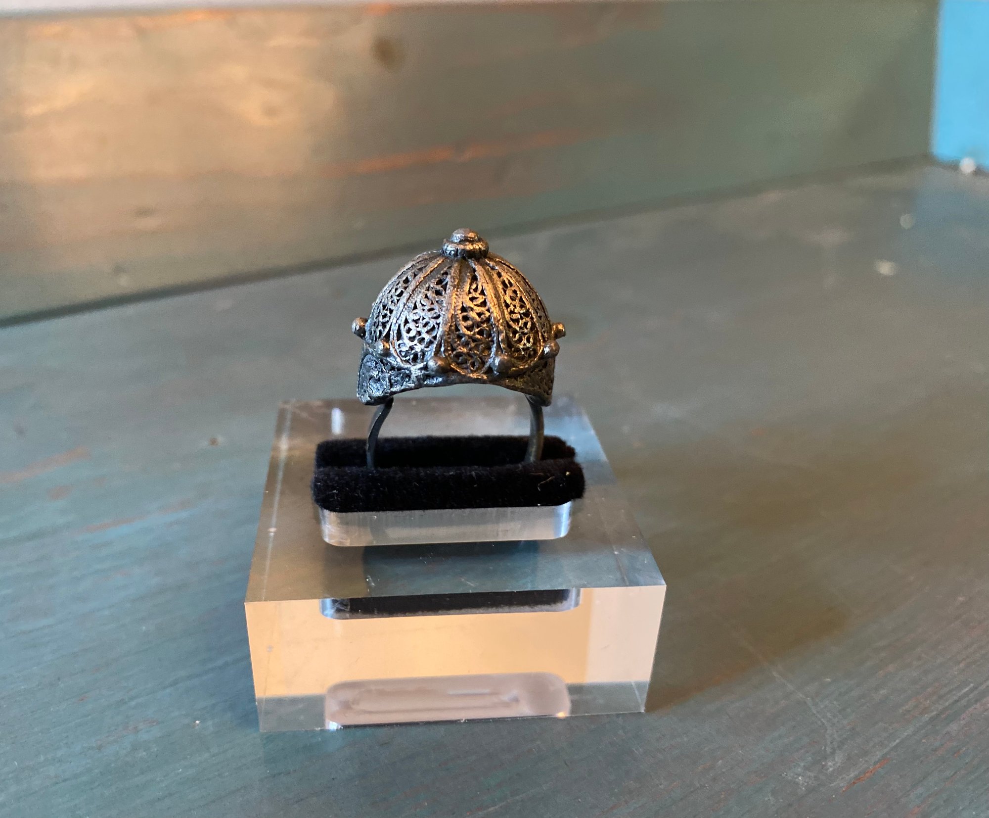 Vintage Helmet Ring #18655 | Auctionninja.com