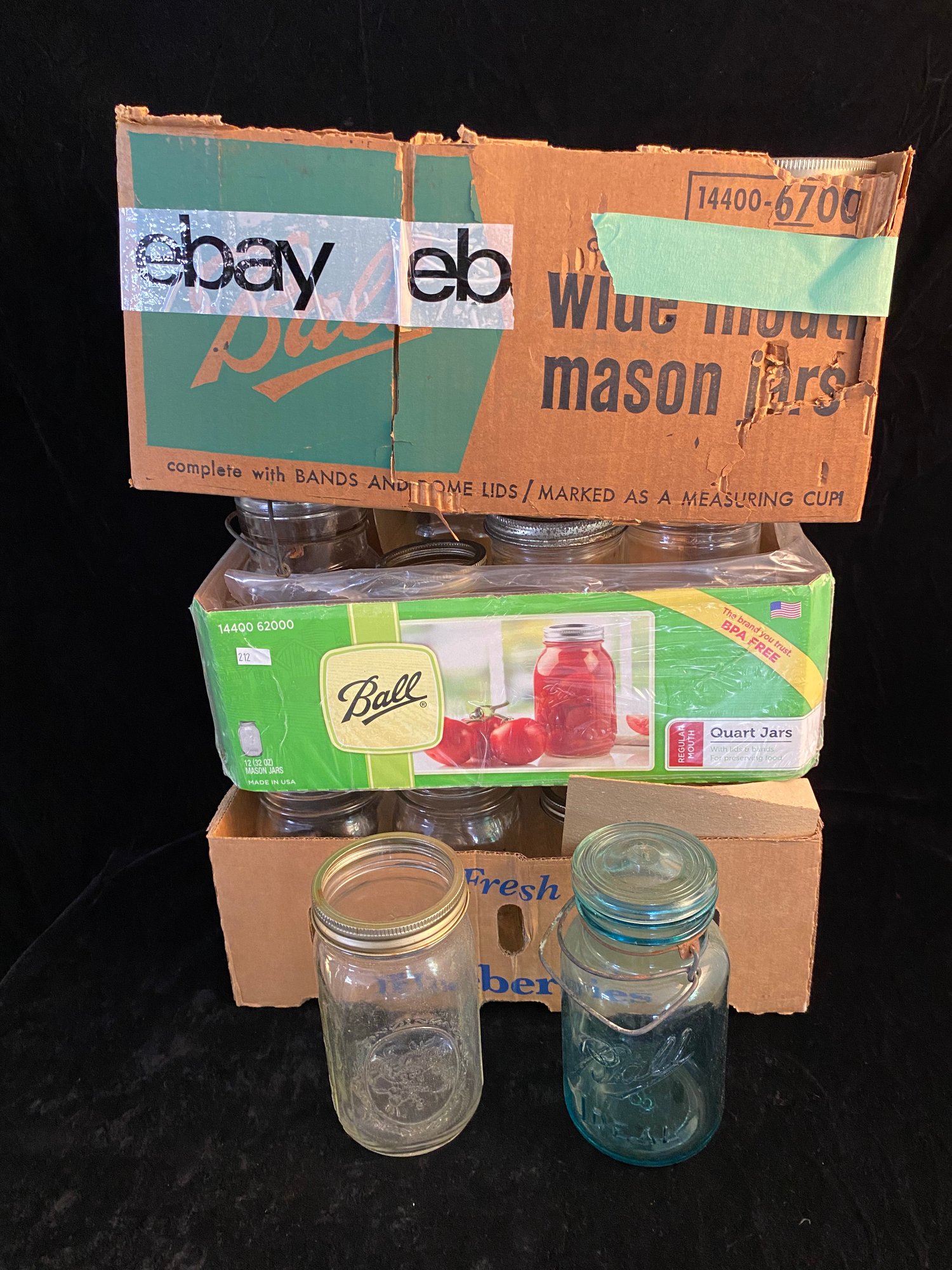 Various Designed Glass Jar Collection #24394 | Auctionninja.com