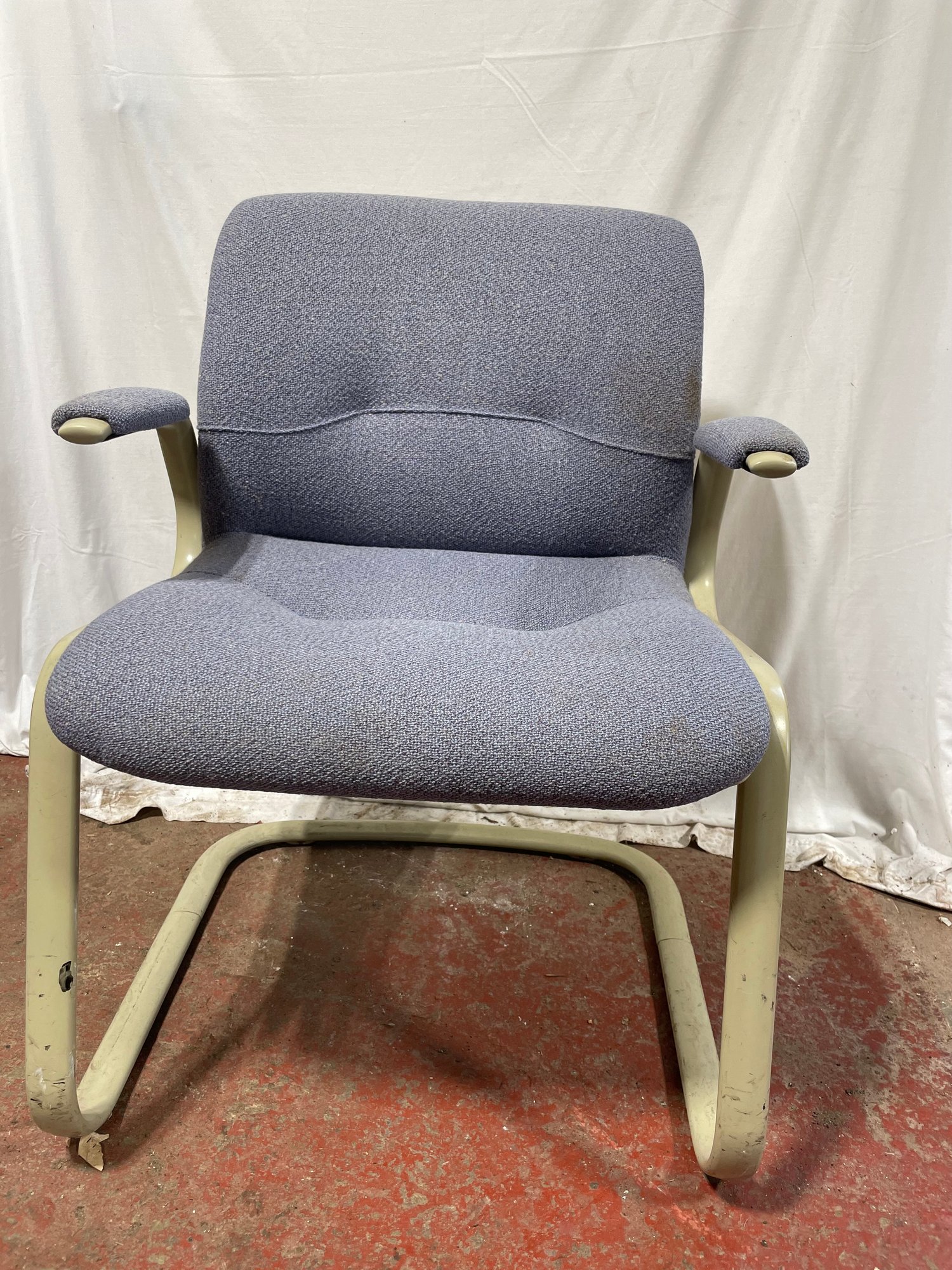 80s Steel Case Office Chair #9325 | Auctionninja.com