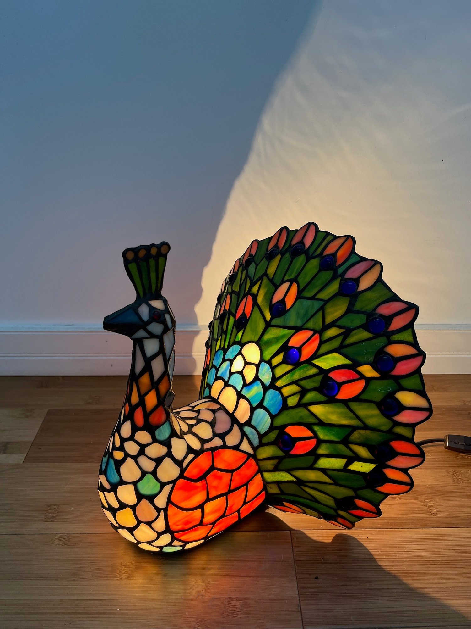 Tiffany Style Peacock Lamp #2144600 | Auctionninja.com
