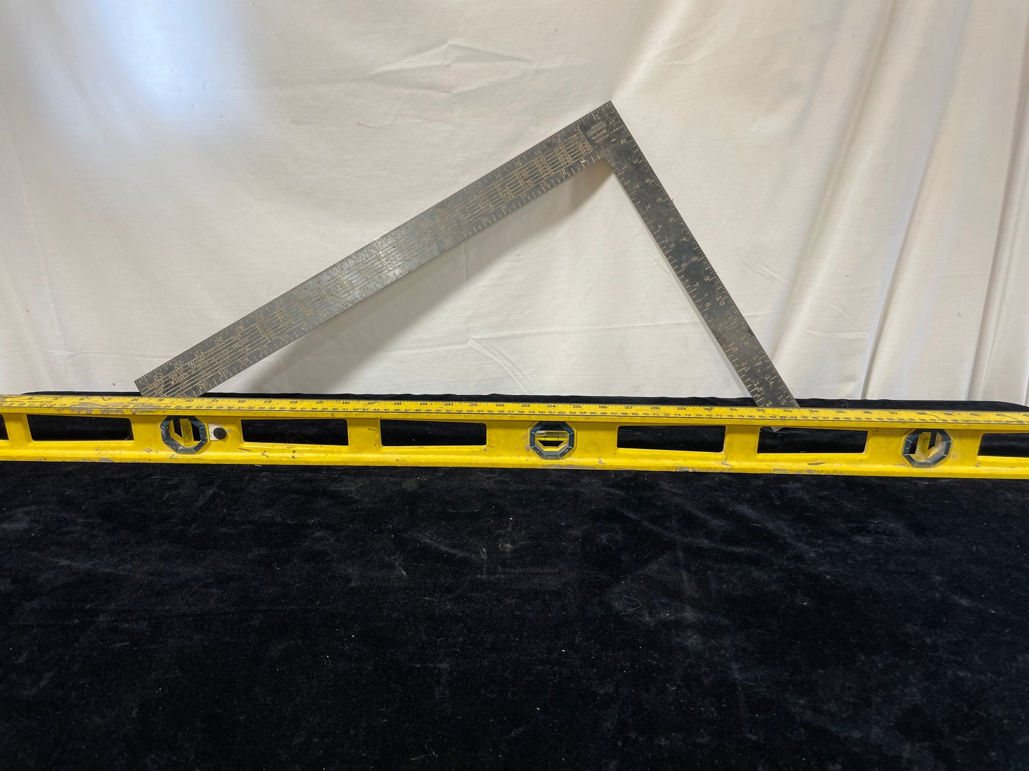 Steel Framing Square And Measuring Level Tool #15846 | Auctionninja.com