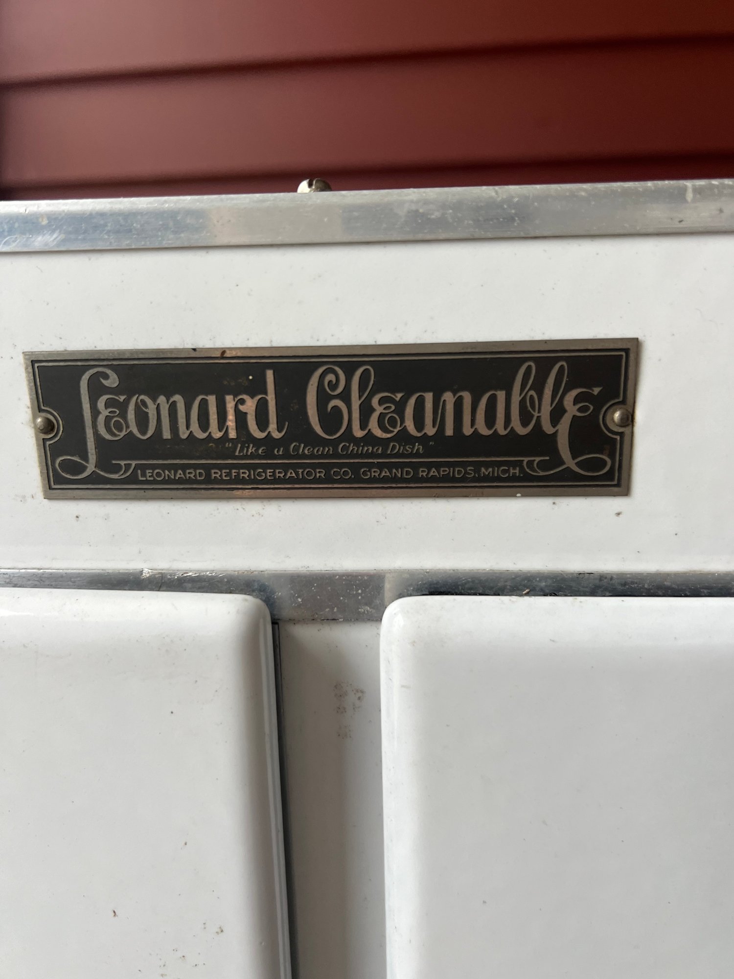 Vintage Original Enamel Leonard Cleanable Ice Box On Wheels #2032329 ...