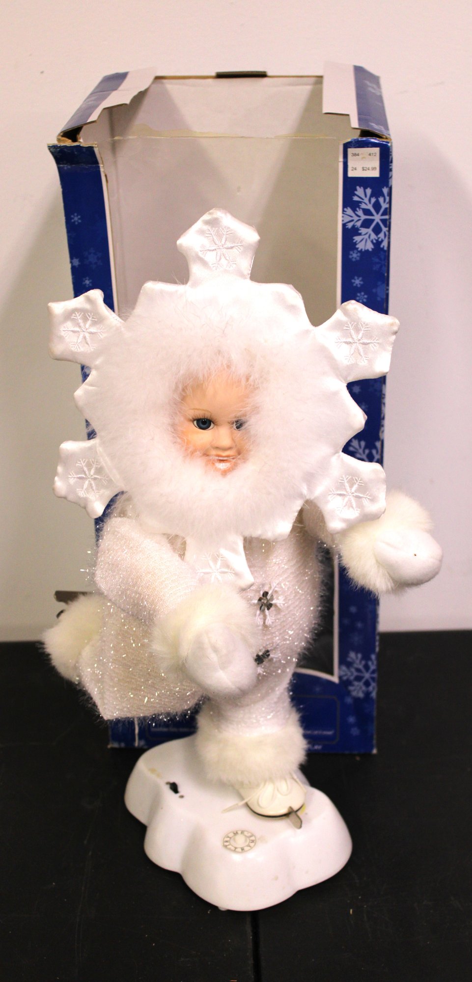 Snowflake Babies In Box #22942 | Auctionninja.com