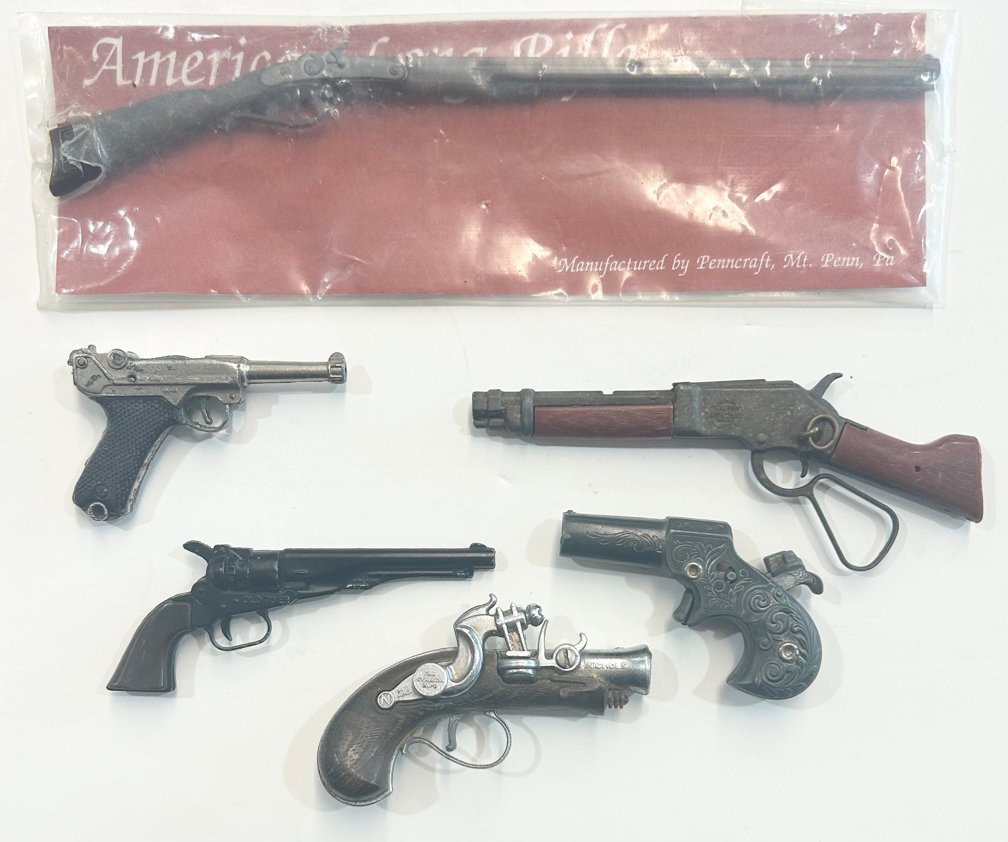 Collection Of Vintage Miniature Toy Guns #8306 | Auctionninja.com