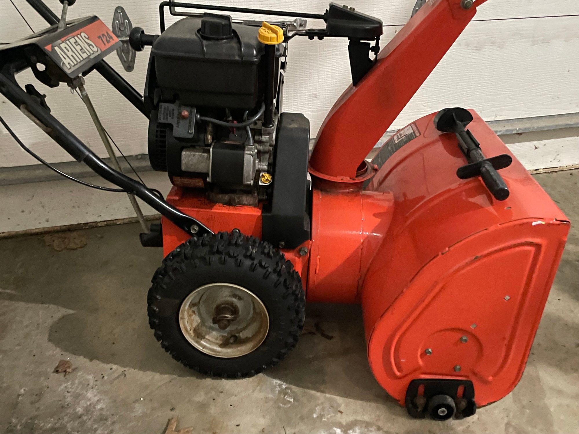 Ariens 724 Snowblower Unit #2235197 | Auctionninja.com