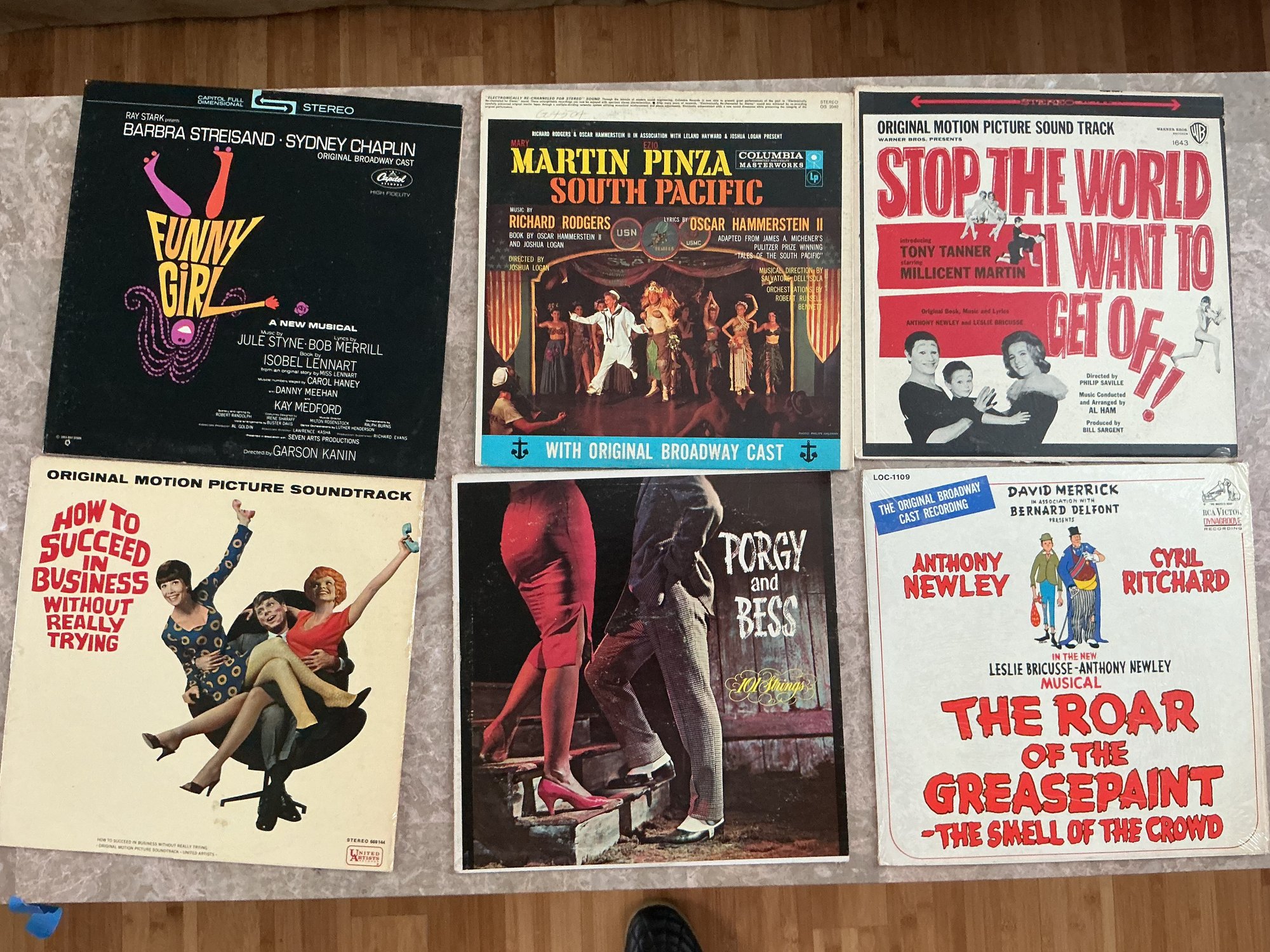 6 Musical Vinyl Records #2139043 | Auctionninja.com