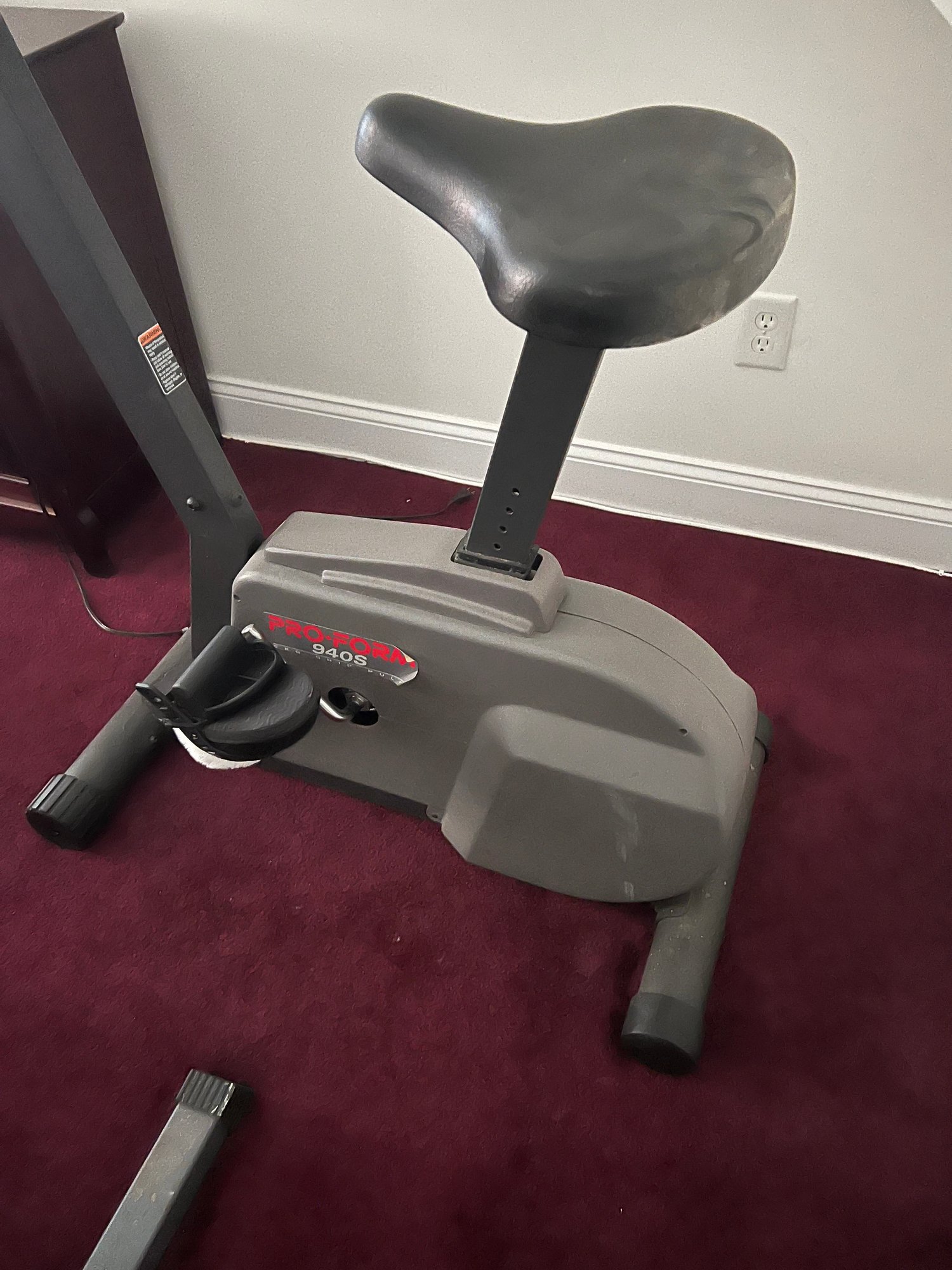 PROFORM 940S Stationary Exercise Bike #7238 | Auctionninja.com