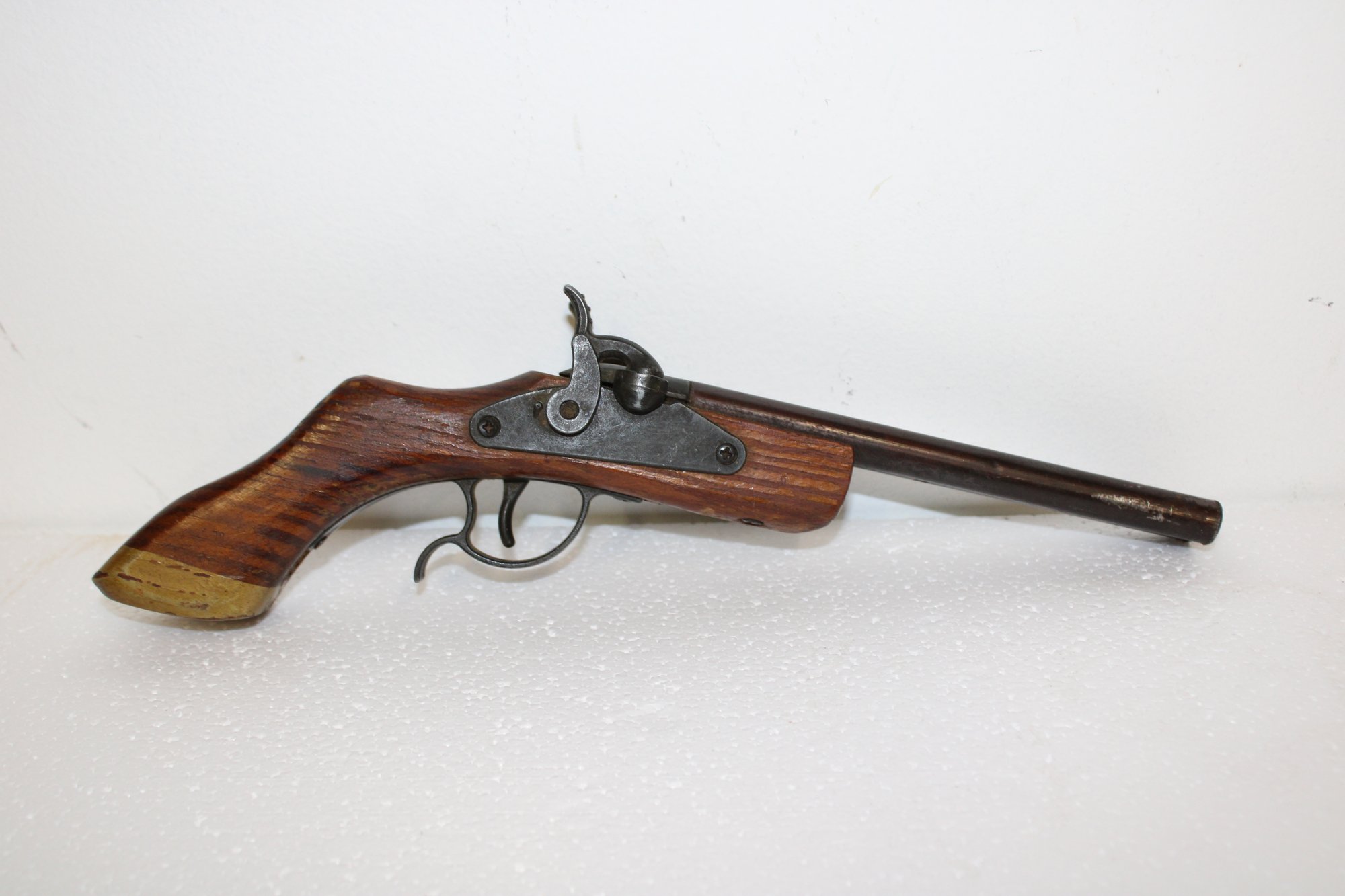 Vintage Toy Double Barrel Cap Gun #29865 | Auctionninja.com