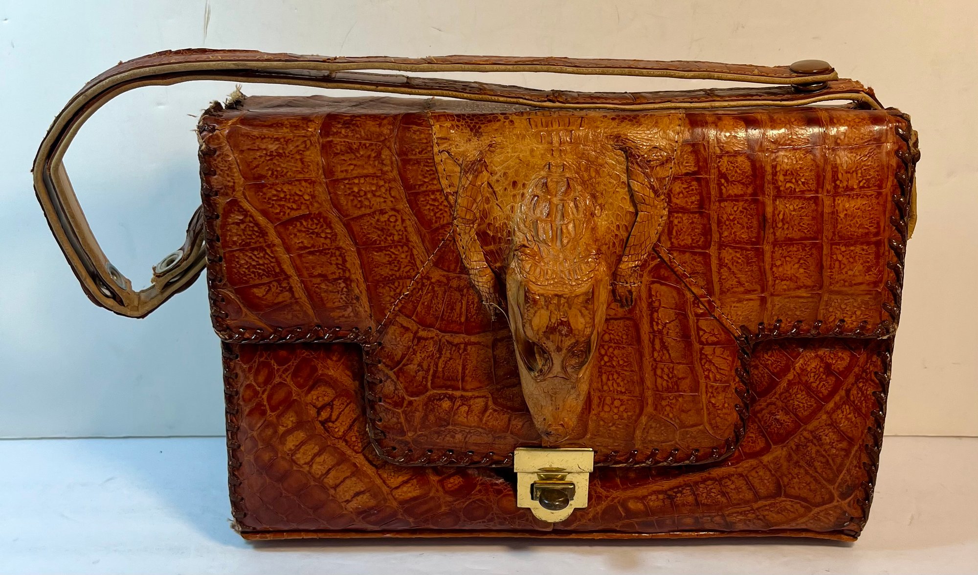 Genuine Alligator Leather Purse Made In USA #2032360 | Auctionninja.com