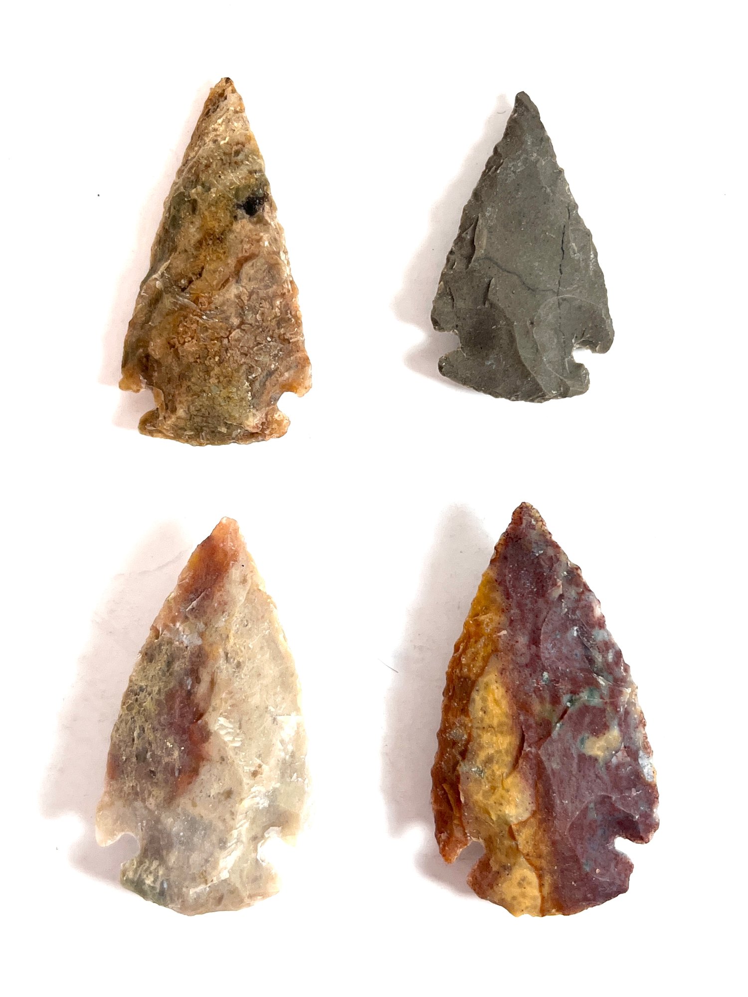 Lot Of 4 Arrowheads #2085060 | Auctionninja.com