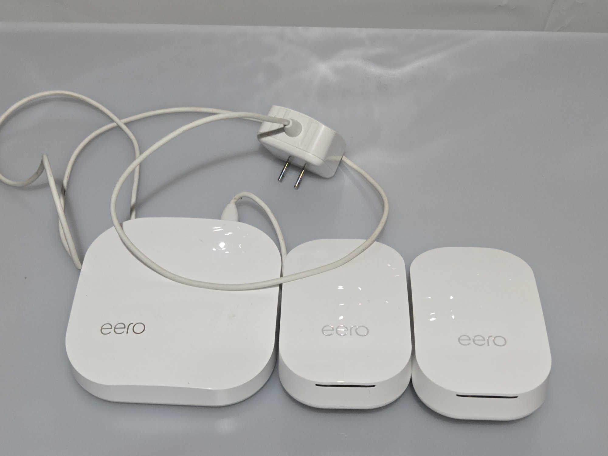 Eero 3 2nd Generation AC Tri-Band Mesh, Router And 2 Extenders #10651 ...