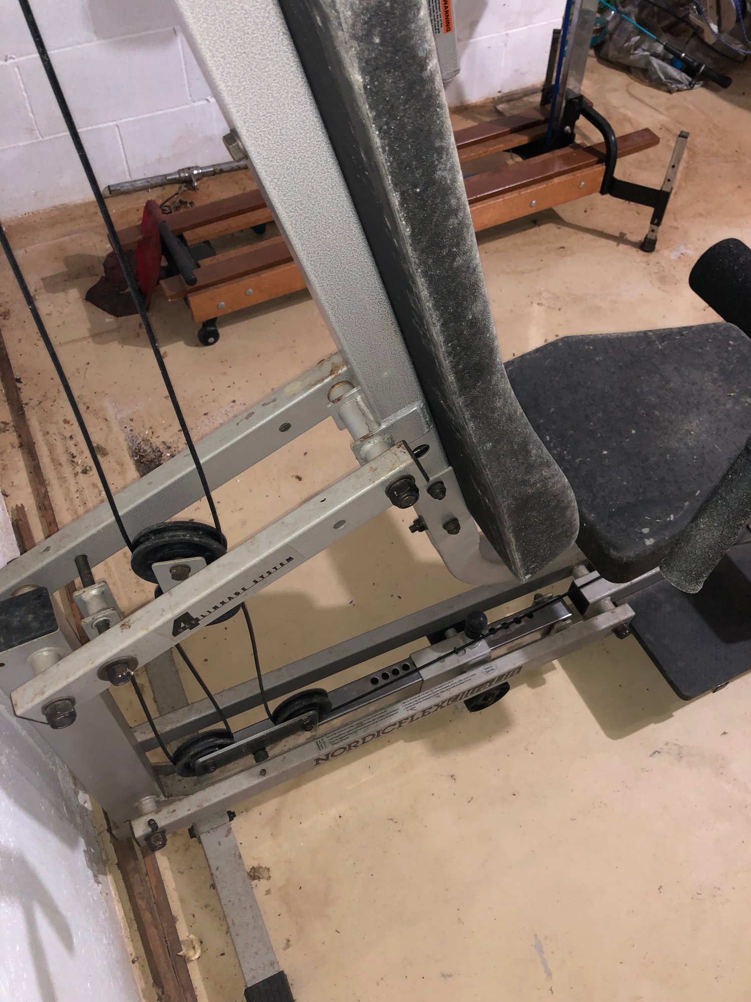 Nordicflex Converging Axis Exercise Machine #2088734 | Auctionninja.com