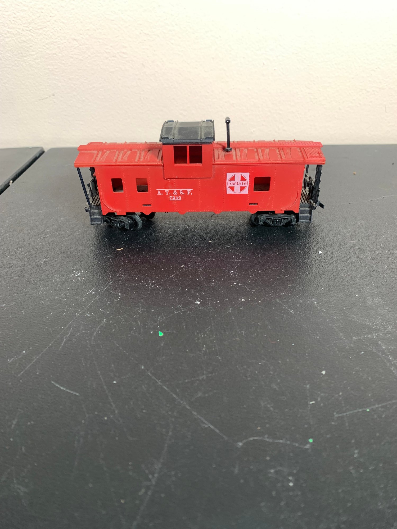 Vintage Tyco HO Scale Santa Fe A.T.&S.F. 7240 Red Caboose Toy Train Car ...