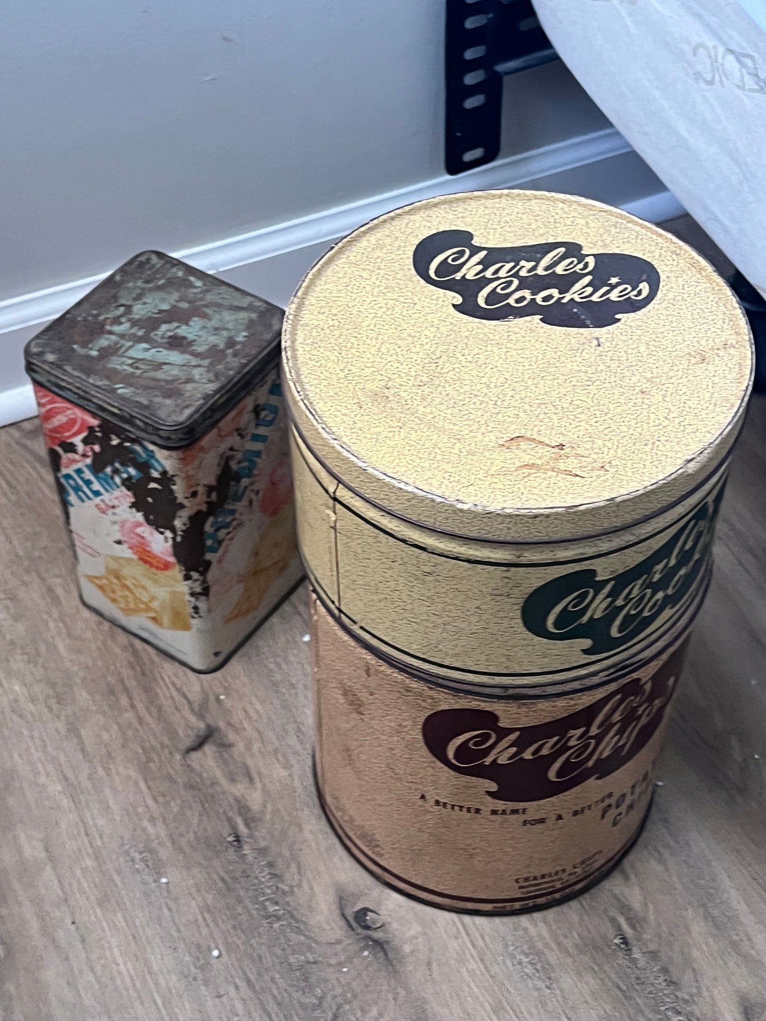 Set Of 3 Vintage Snack Tins - Charles Chips And Premium Saltine ...