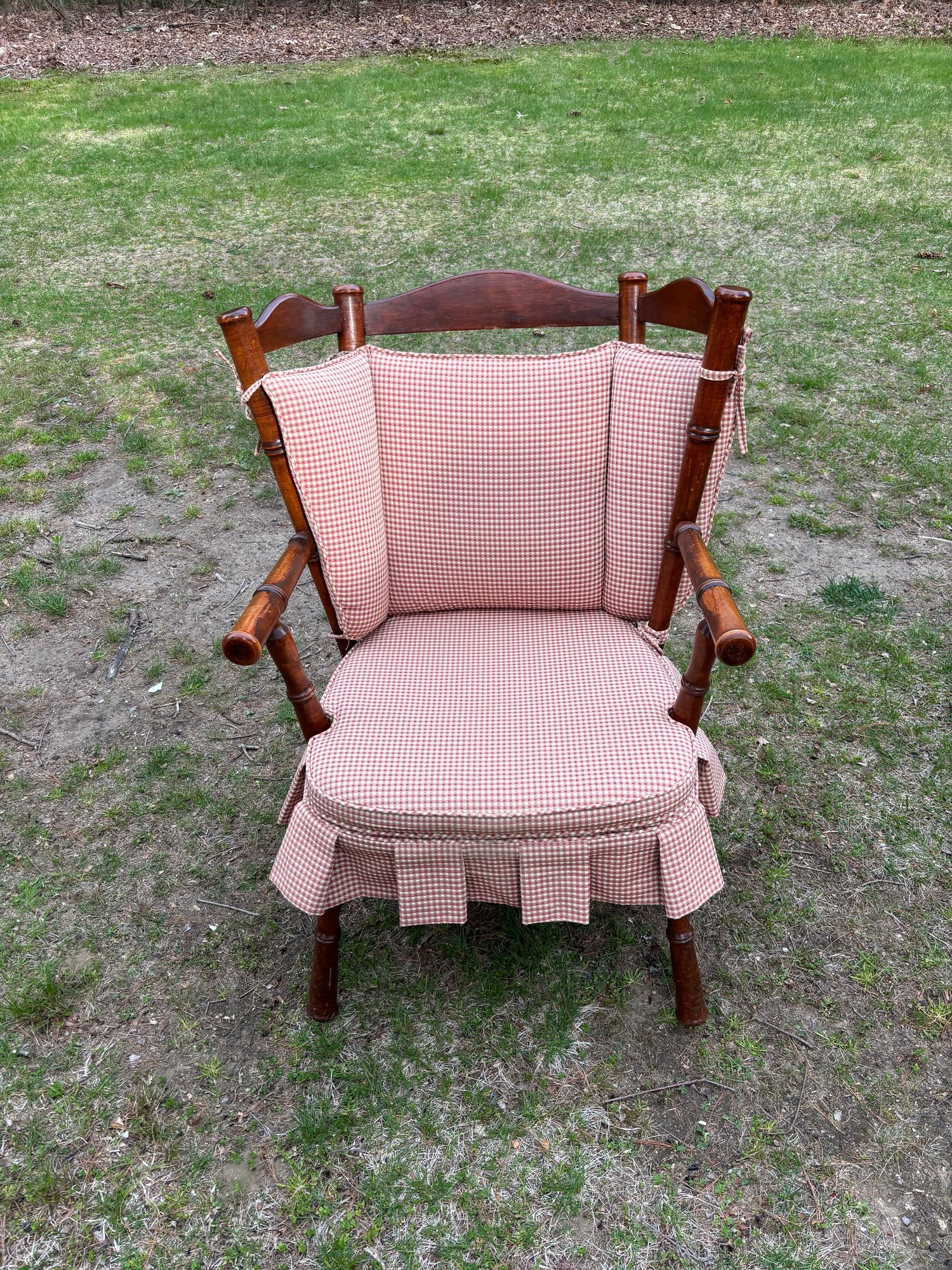 Vintage Cricket Chair - Pink With Custom Cushions #17056 | Auctionninja.com