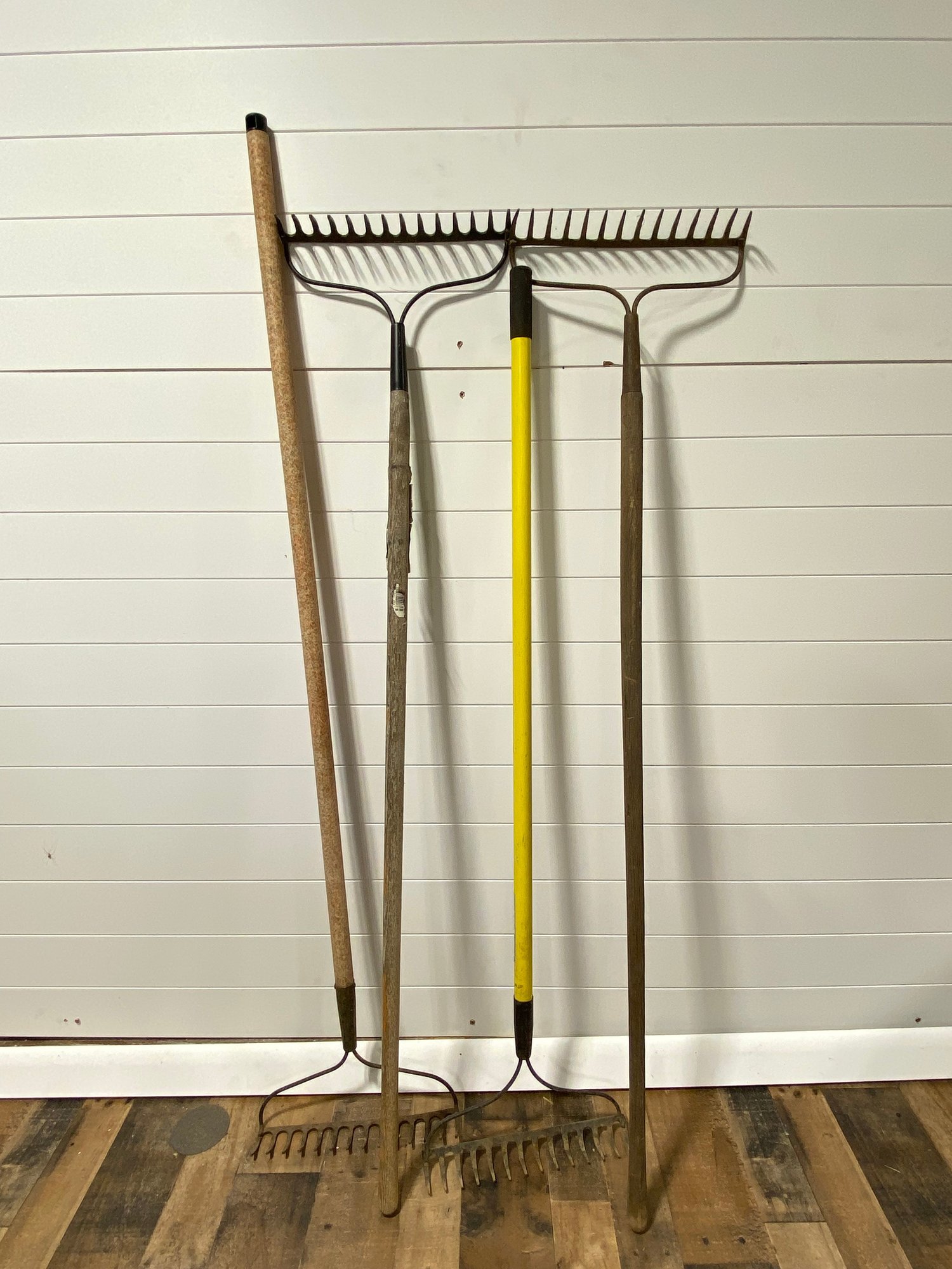 Vintage Garden Yard Tool Set 2 Of 2 #2145632 | Auctionninja.com