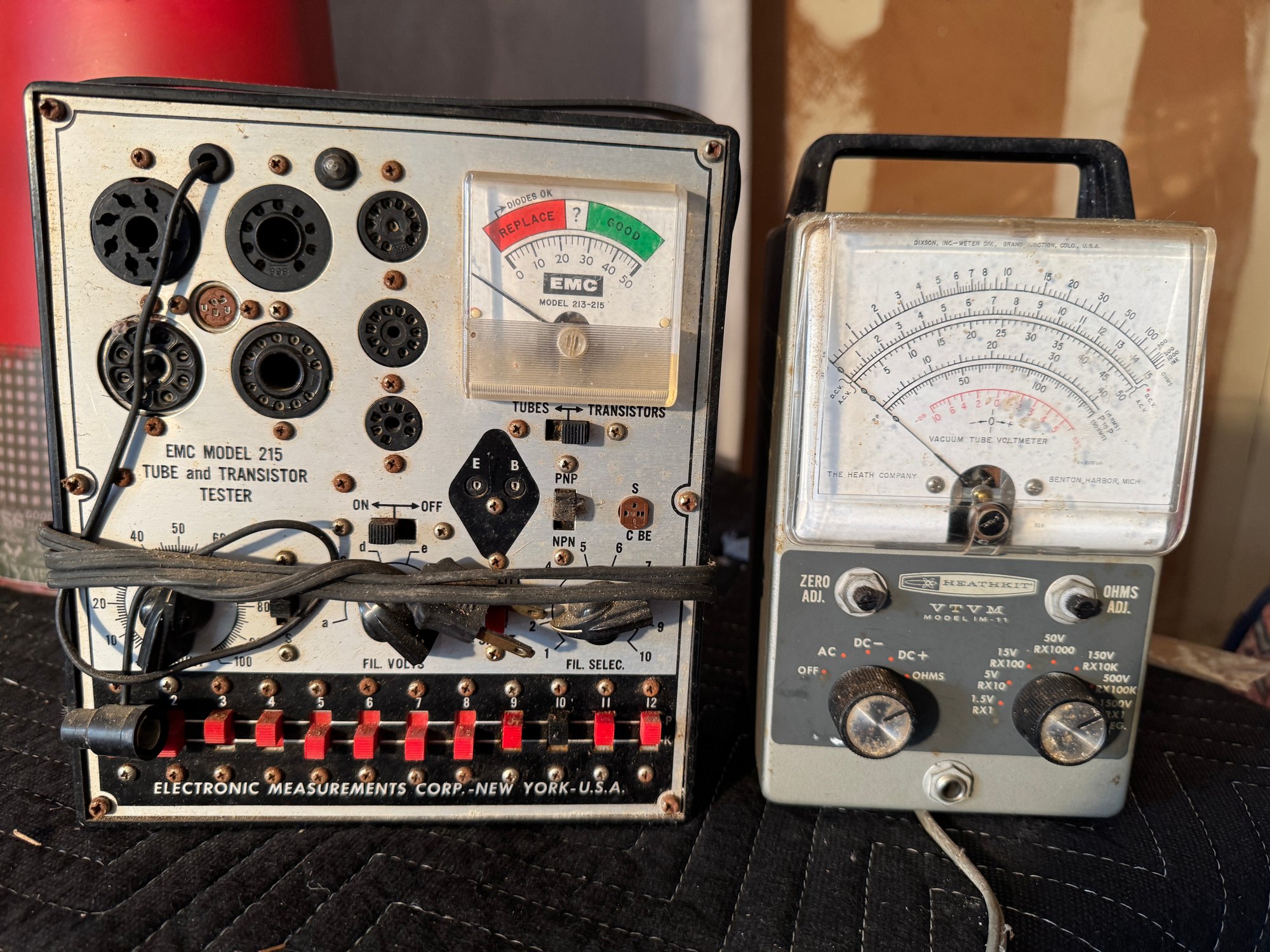 Transistor Tester With Heathkit Voltmeter #16717 | Auctionninja.com