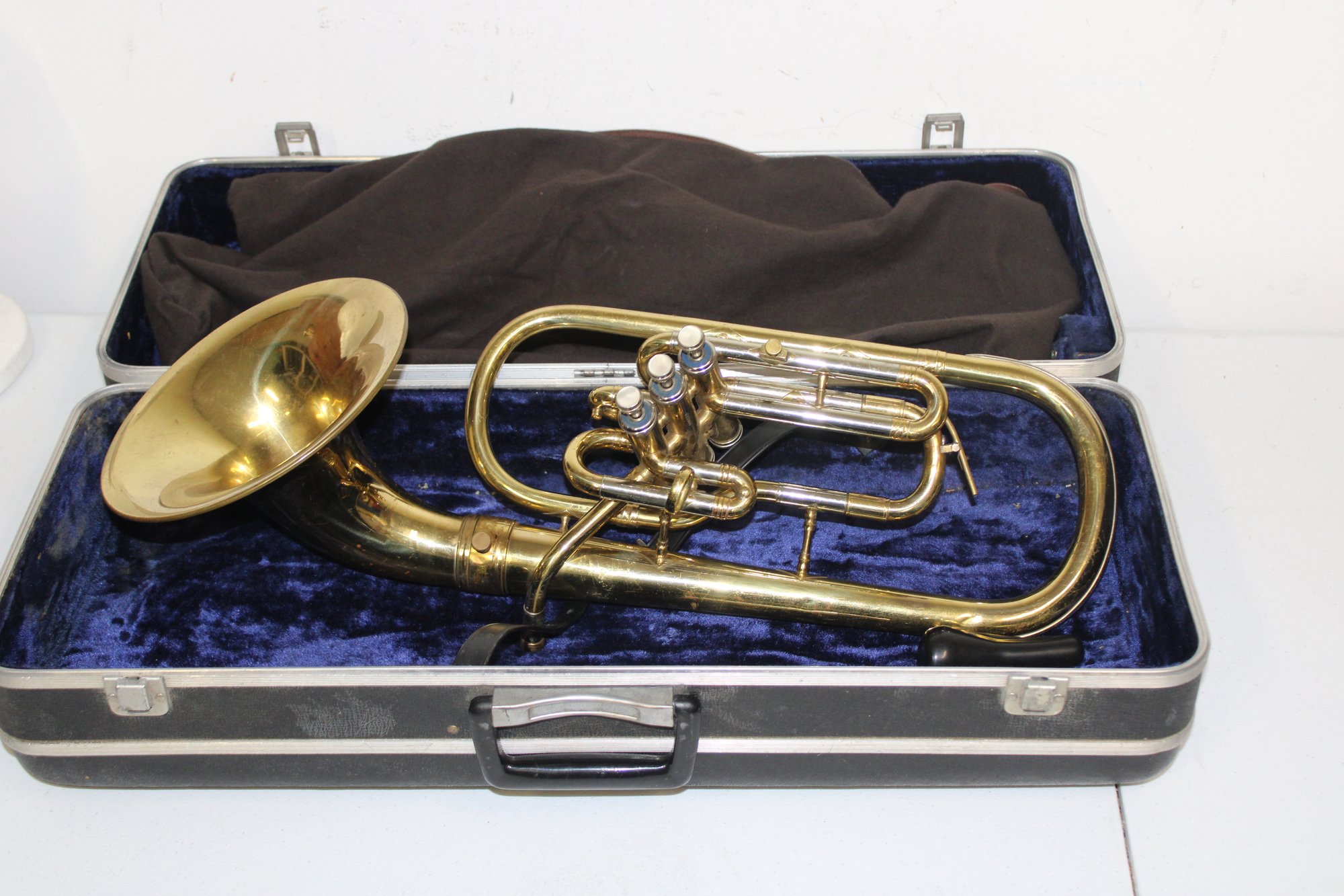 Baritone Horn In Case #2038902 | Auctionninja.com