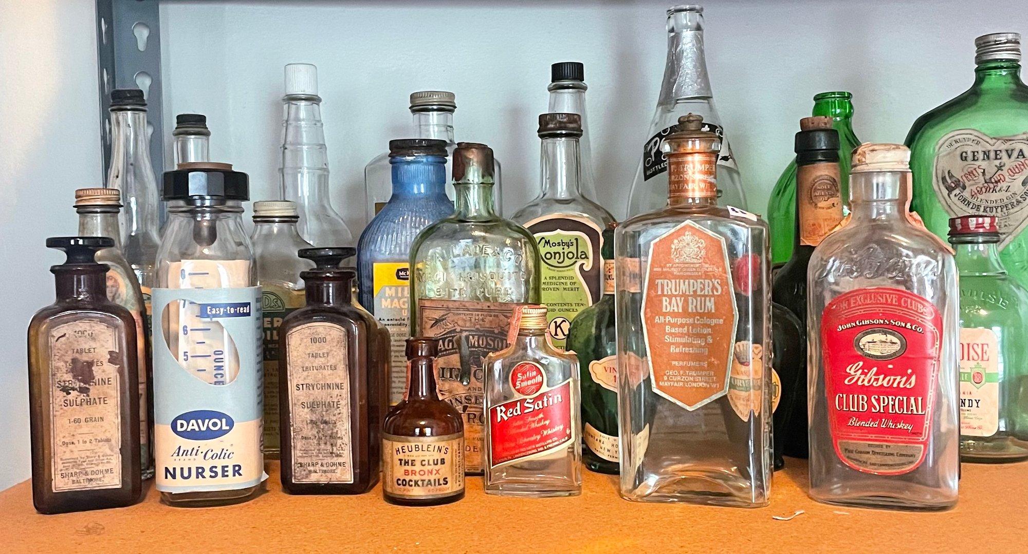 Lot Of Vintage / Antique Labeled Bottles #14166 | Auctionninja.com