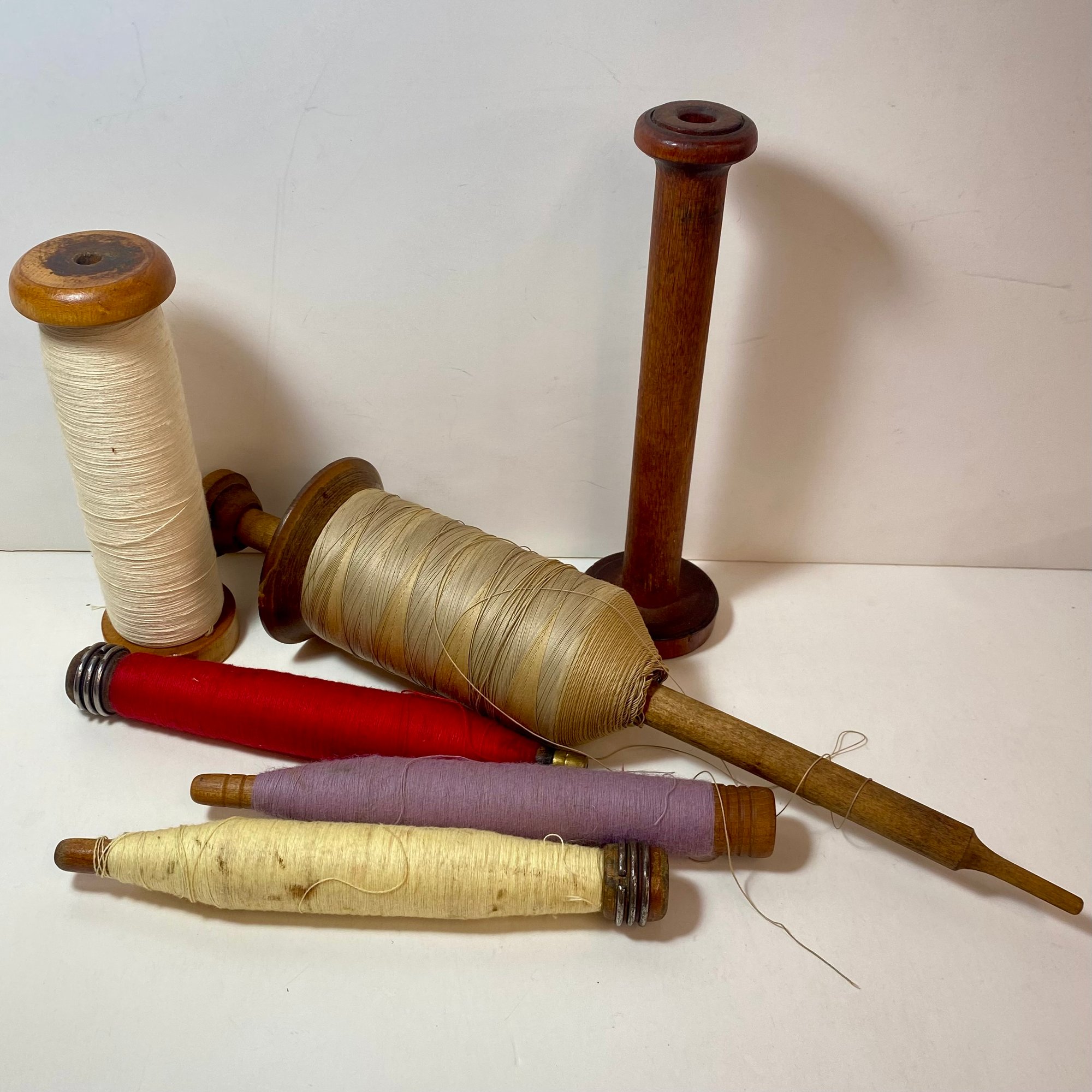 Antique Spools Of Thread Lot #14653 | Auctionninja.com
