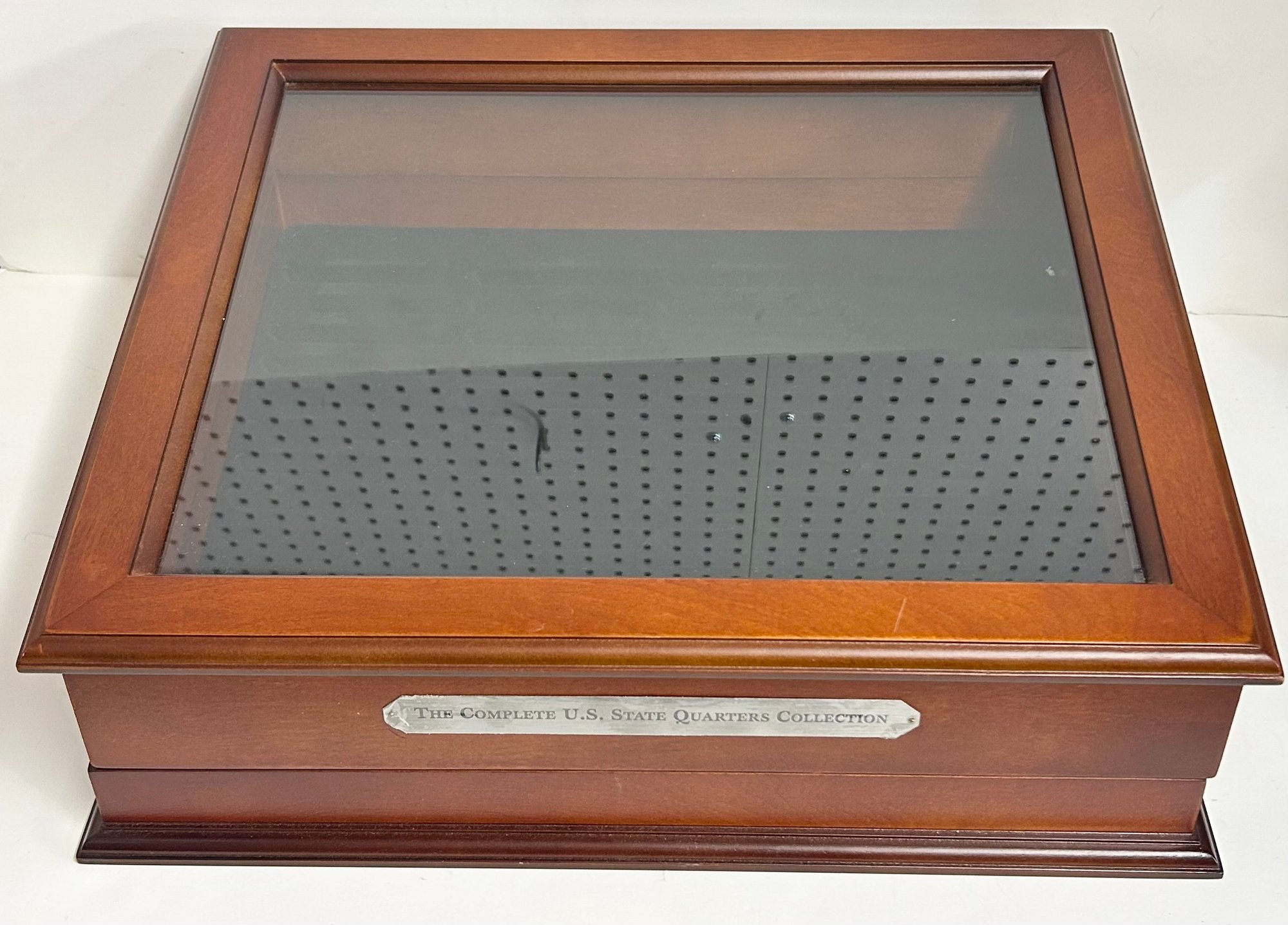 BRAND NEW Slant Top Display Case For U.S. State Quarters Collection ...