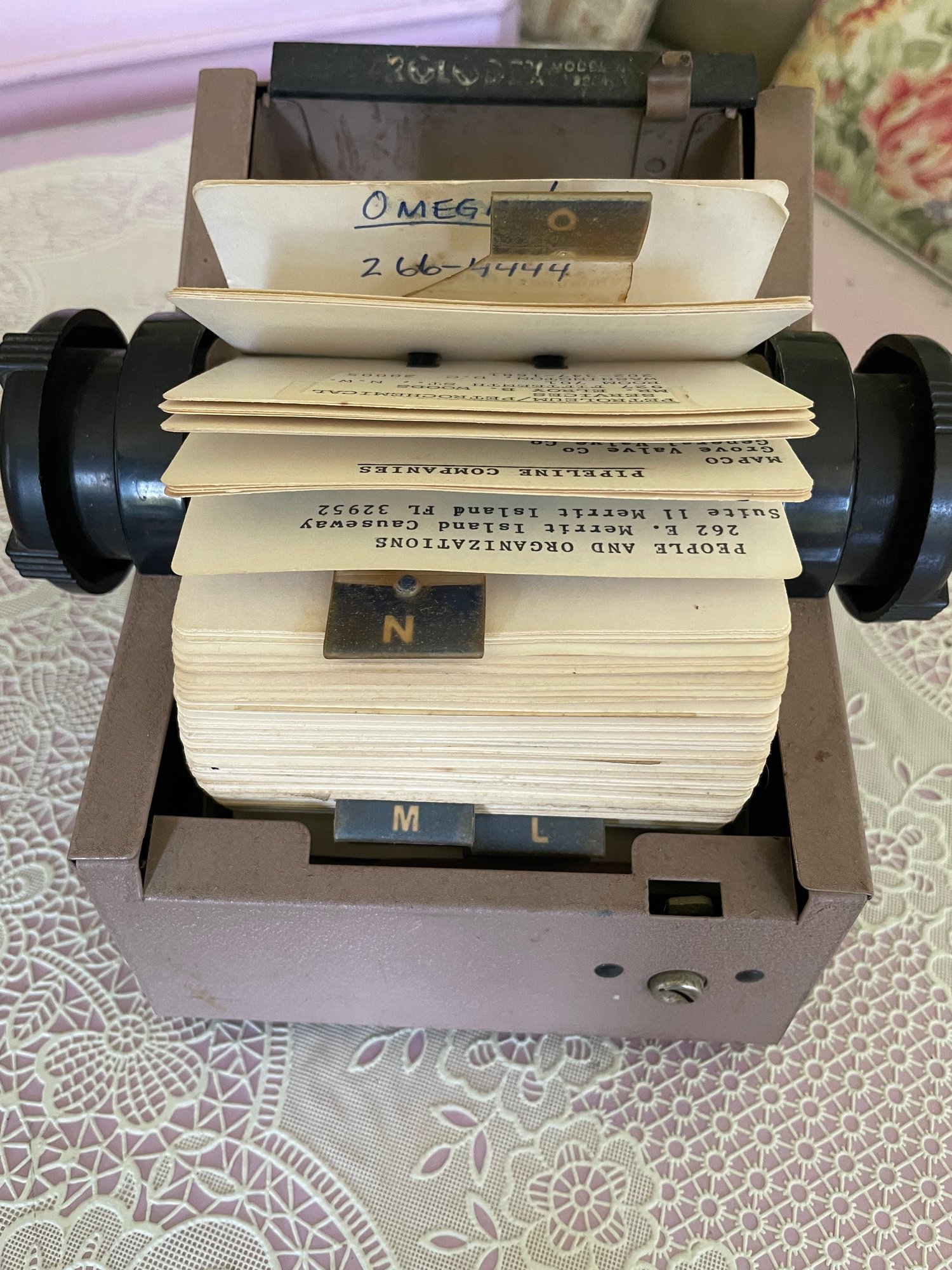 Antique Metal Rolodex With Bakelite Handles #19216 | Auctionninja.com