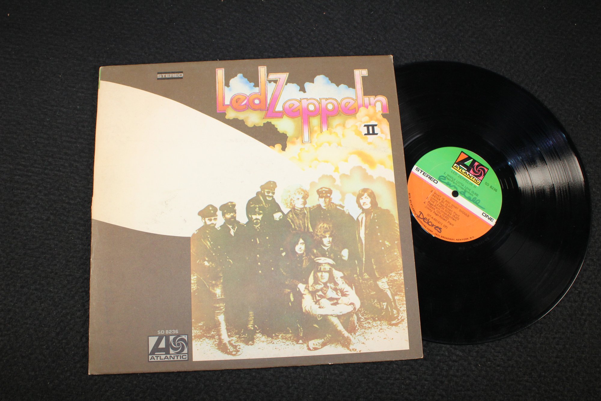 Led Zeppelin II Album On Atlantic Records With Gatefold Cover #2084487 ...