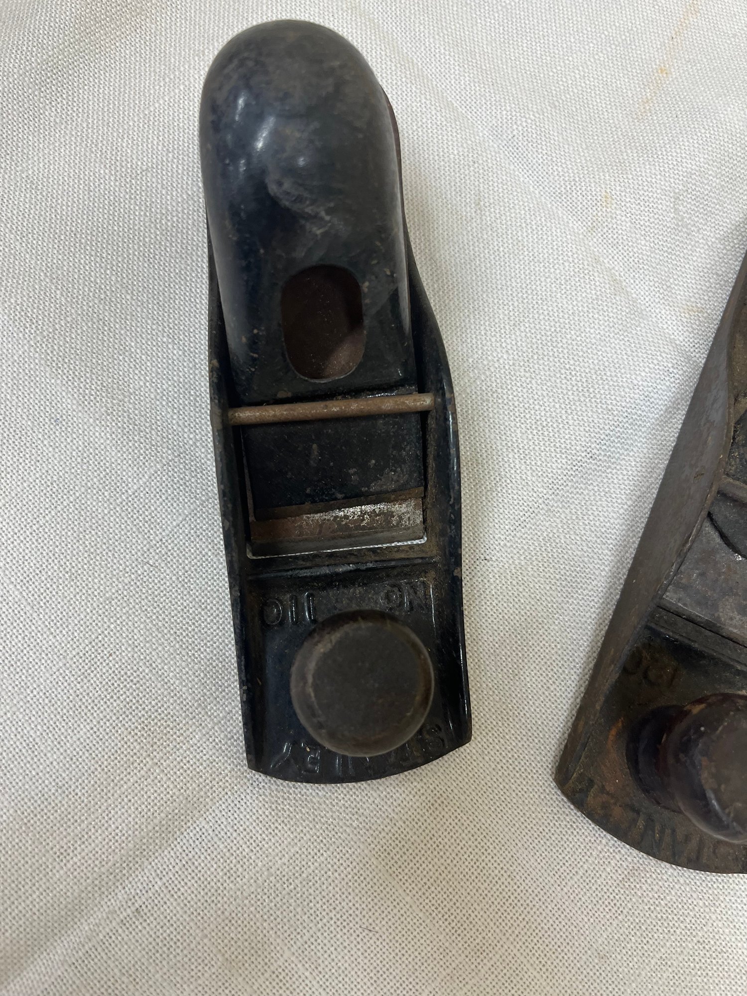 Set Of Two Vintage Hand Planers #2230767 | Auctionninja.com