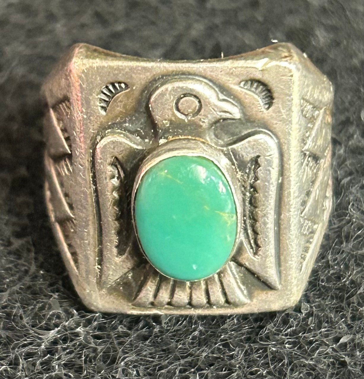 Sterling & Turquoise Thunderbird Ring Size 9 #2096254 | Auctionninja.com