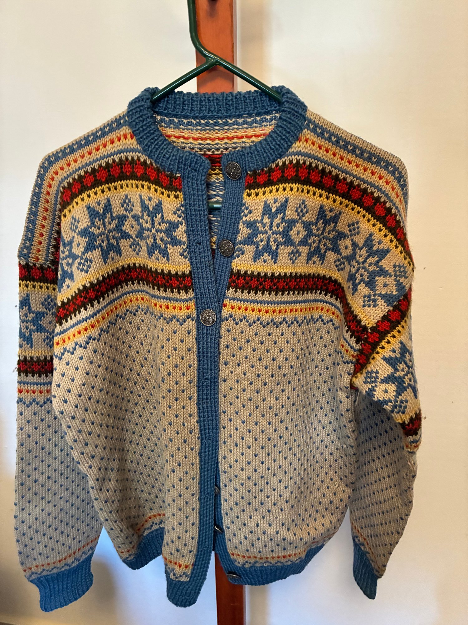 Beautiful Looks To Be Hand Knitted Sweater Looks To Be A Size Med ...