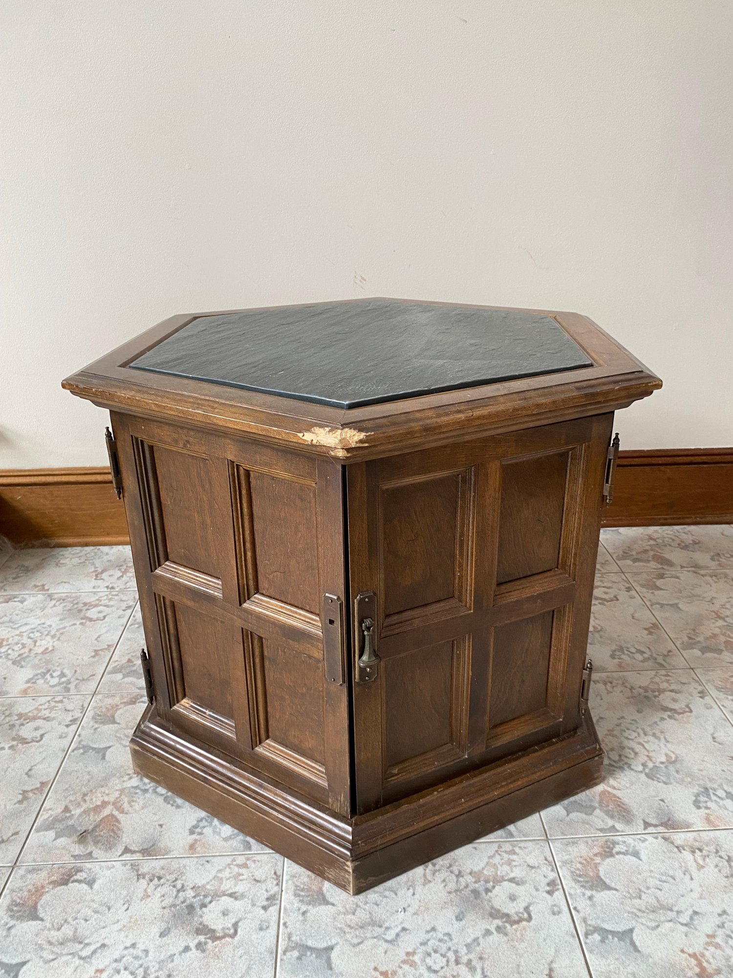 Ethan Allen Wooden Octagon Side Table 1 Of 2 #2091311 | Auctionninja.com