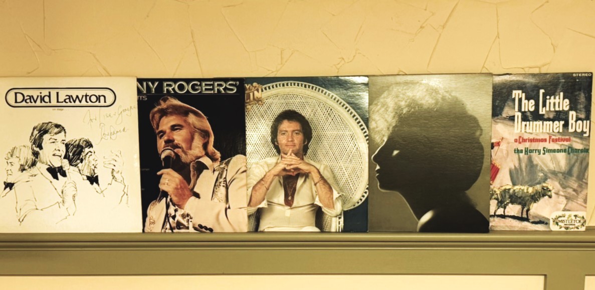 Unverified Signed David Lawton, Kenny Rogers, The Gatlin Brothers ...
