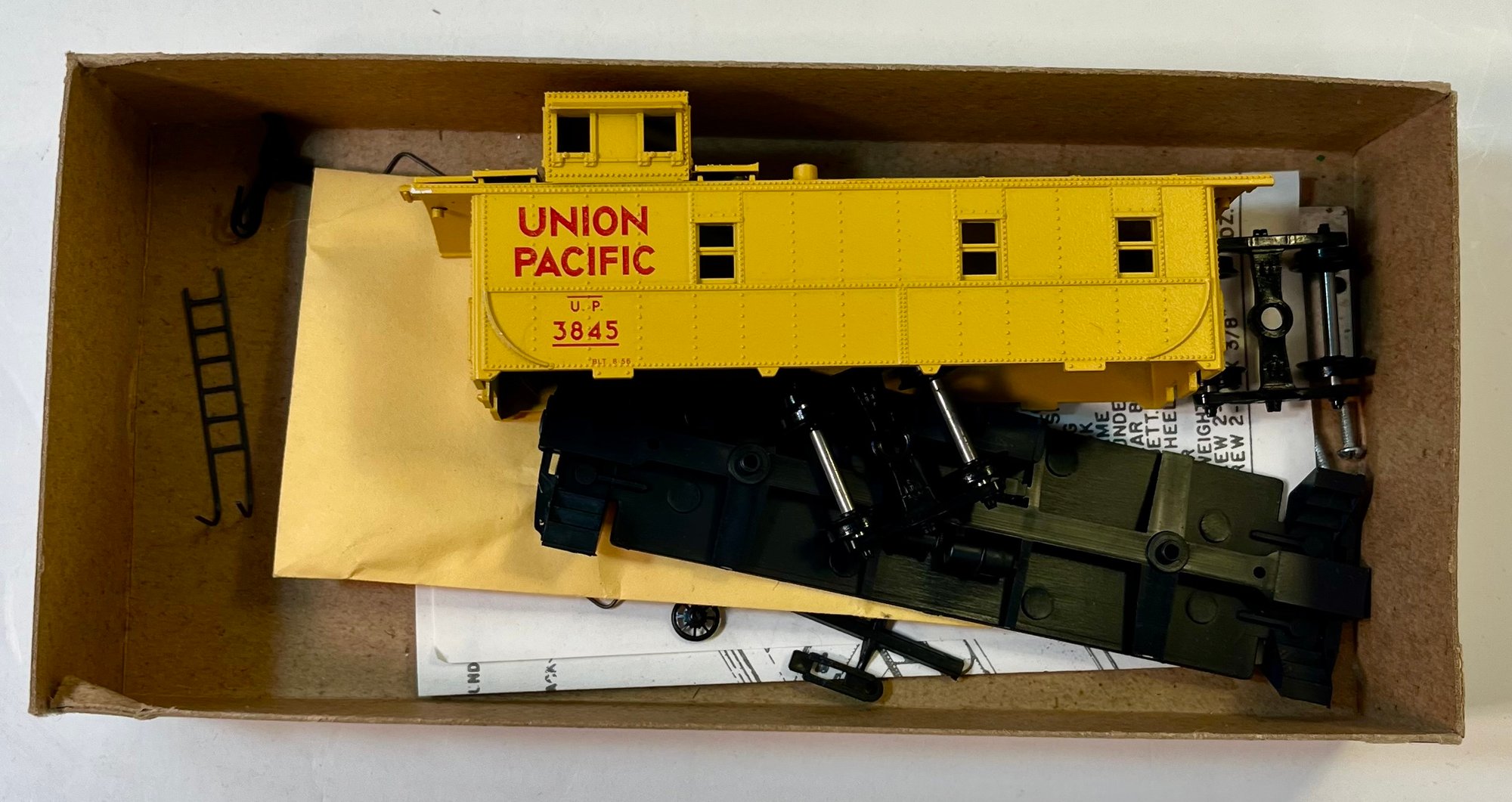 Athearn Caboose Union Pacific Mini Train #4653 | Auctionninja.com